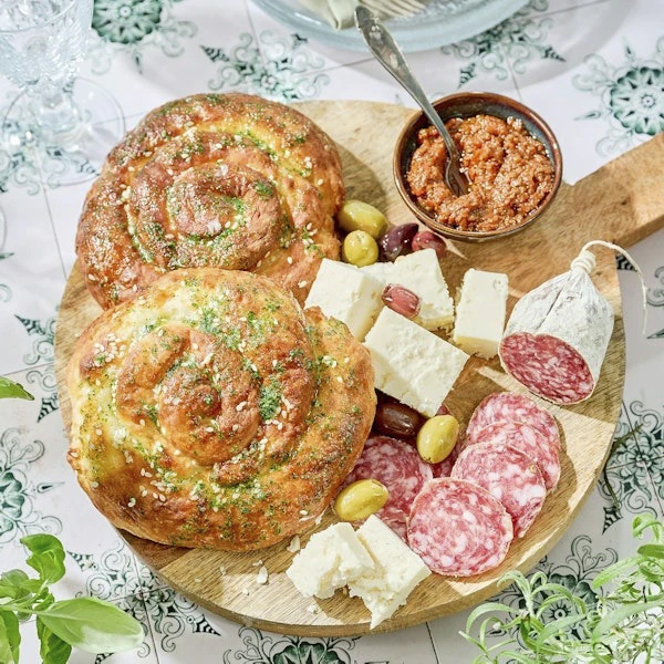 Baka i airfryer – våra bästa recept på bröd och bakverk