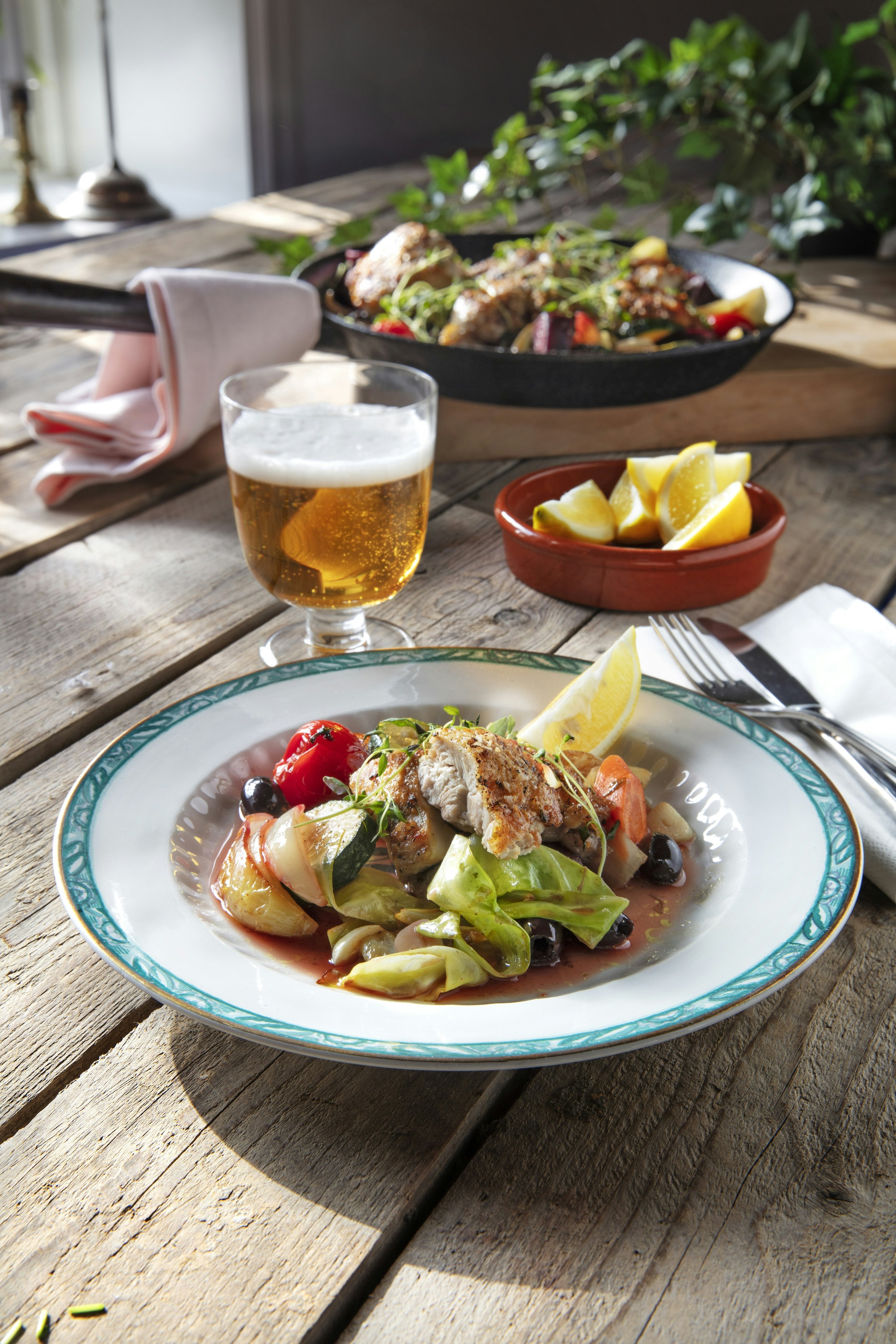 Kycklingwok med nudlar och grönsaker