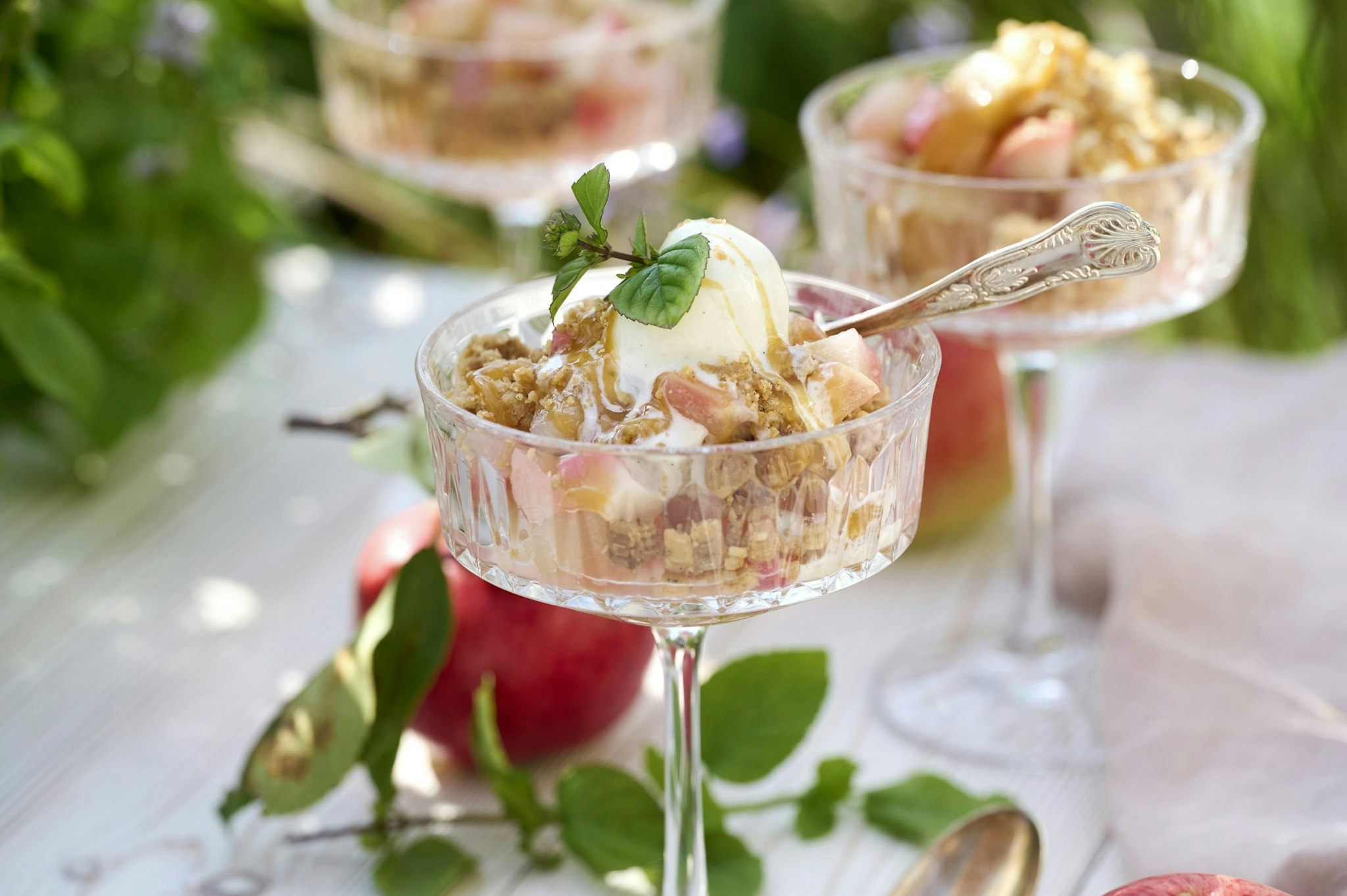 Friterad banan med vaniljglass