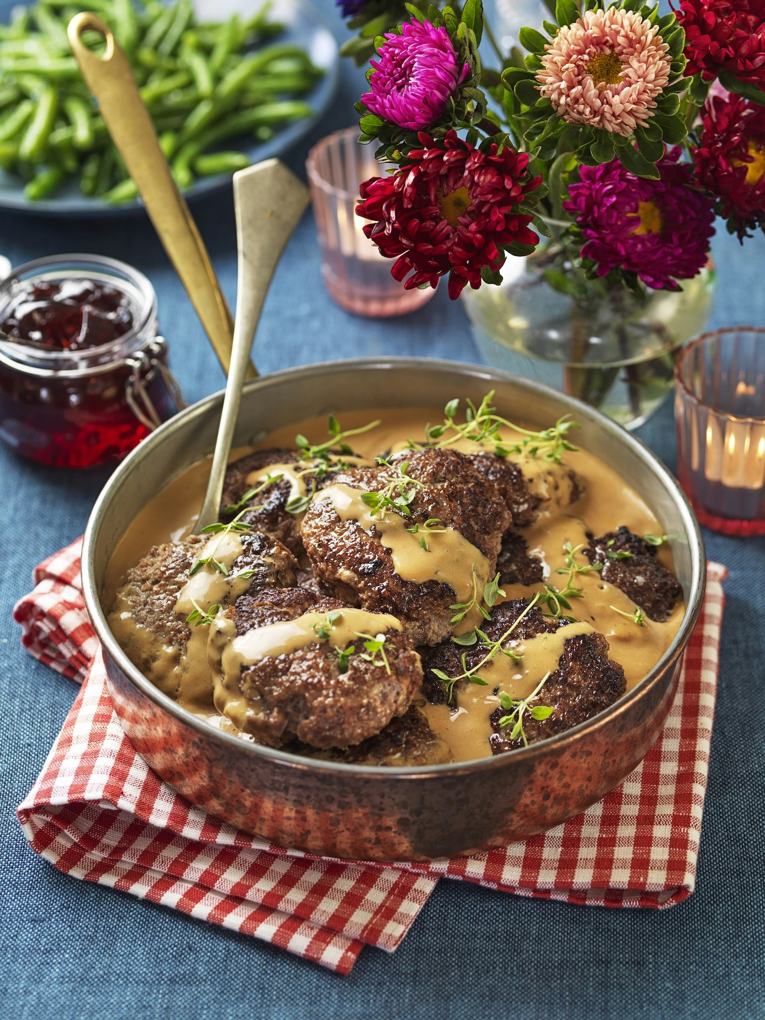 Färsbiffar i senapssås med timjan