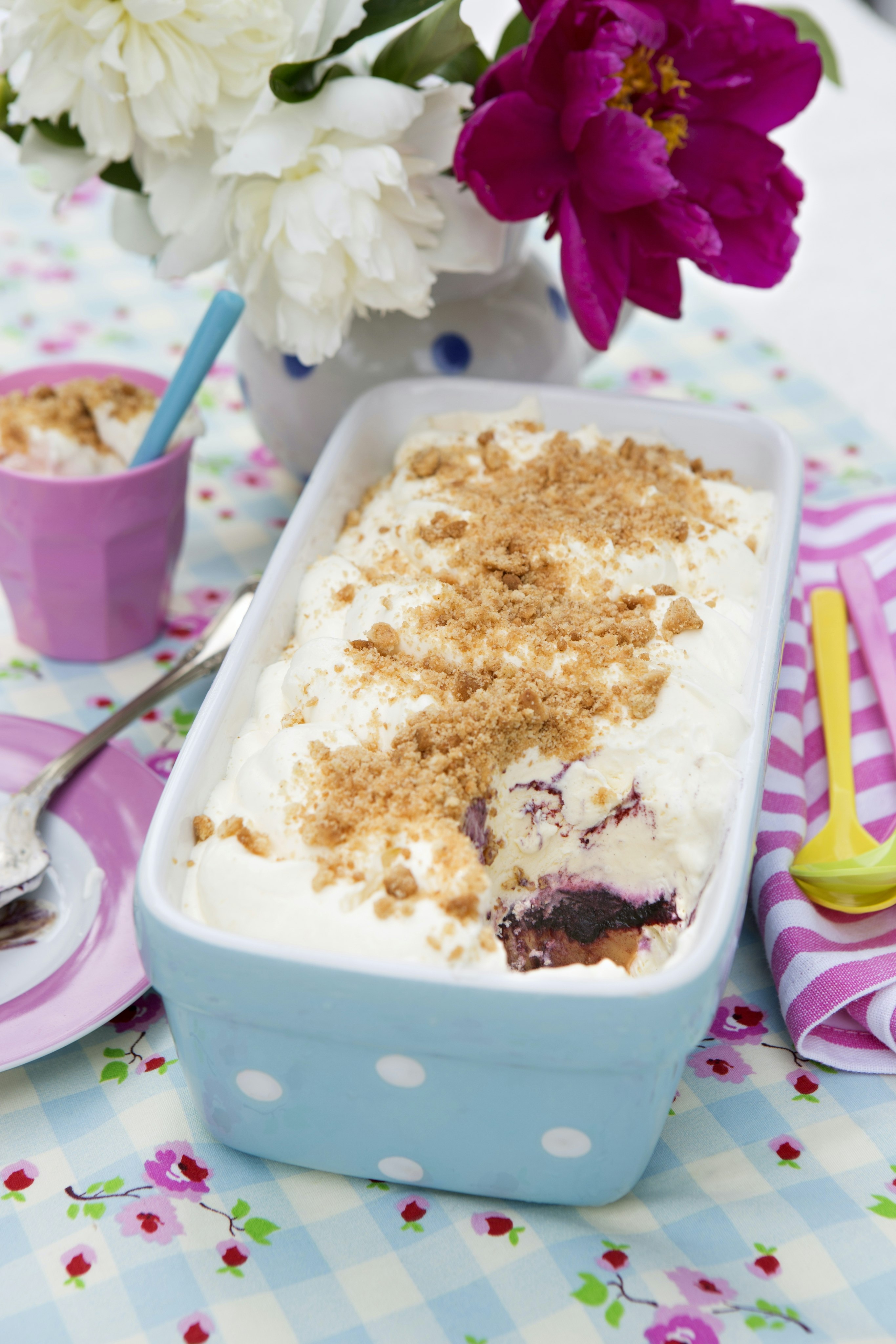 Kolaglass med plopp och havssalt