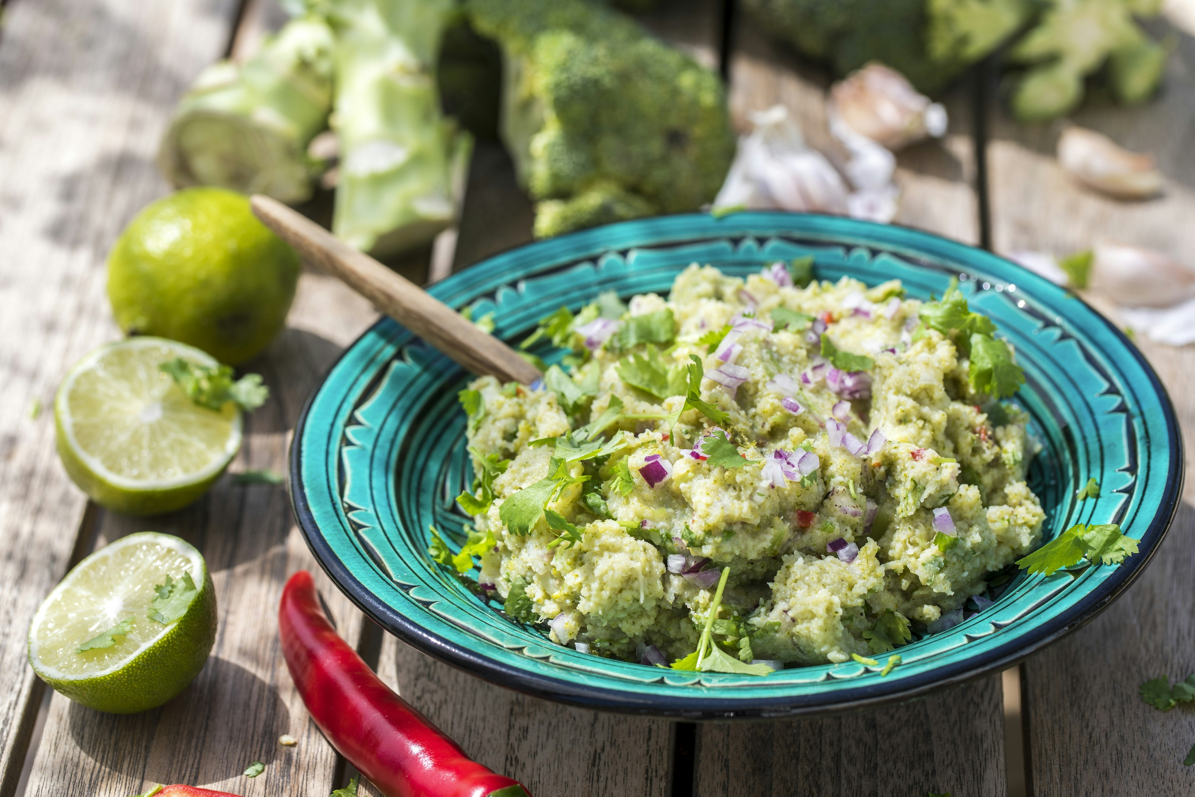 Broccomole med vita bönor