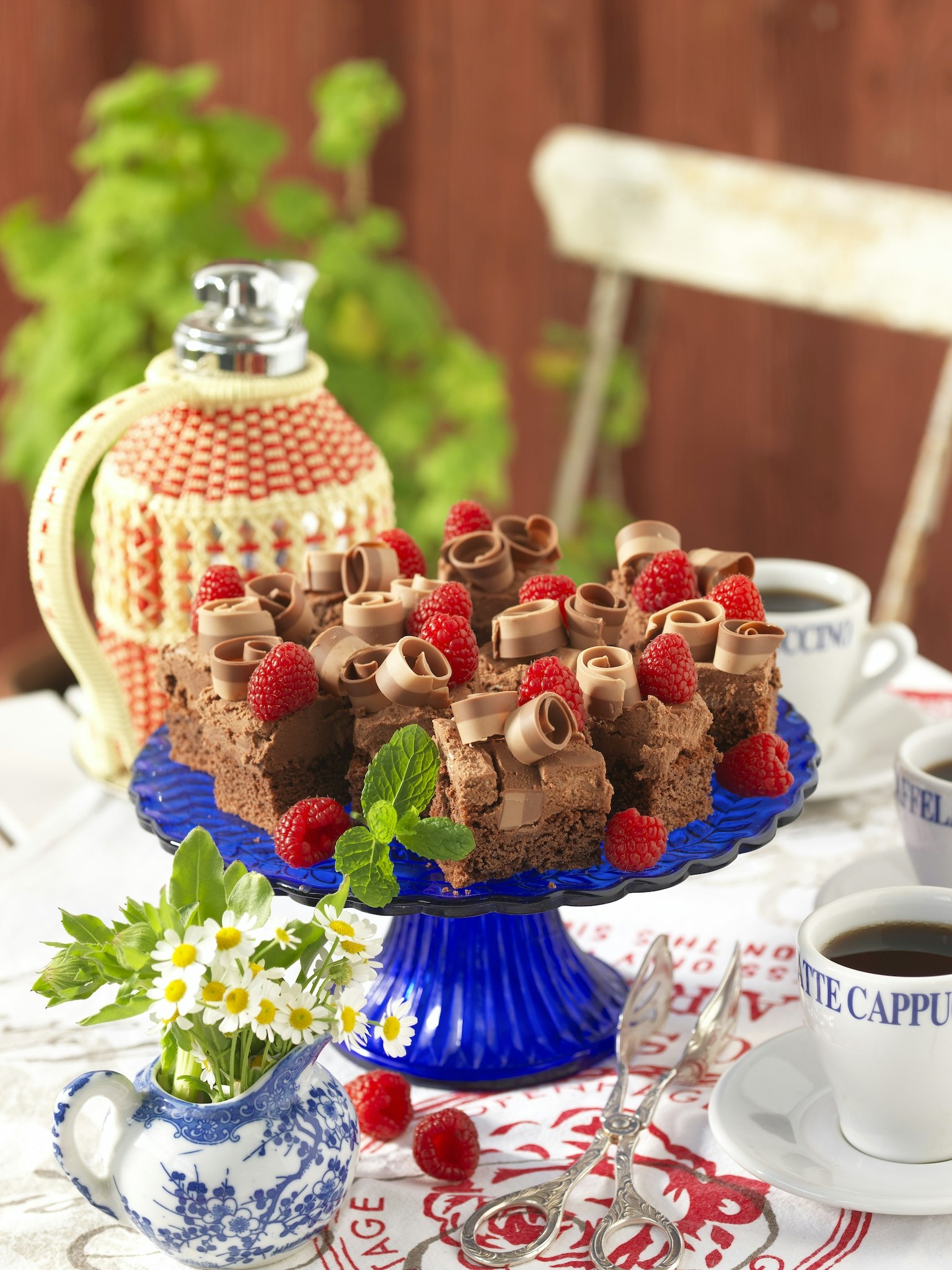 Chokladrutor med hallon och nougat