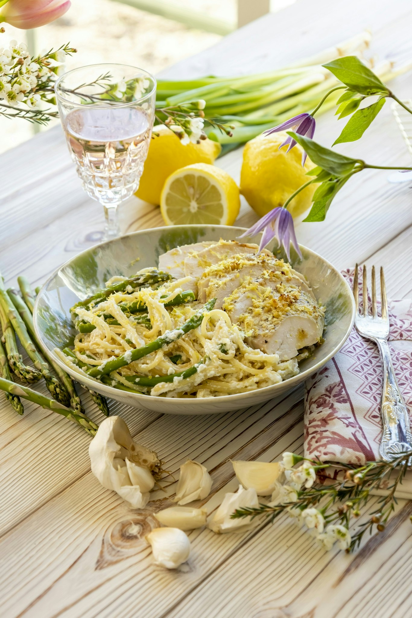 Citron- och vitlökskyckling med krämig pasta