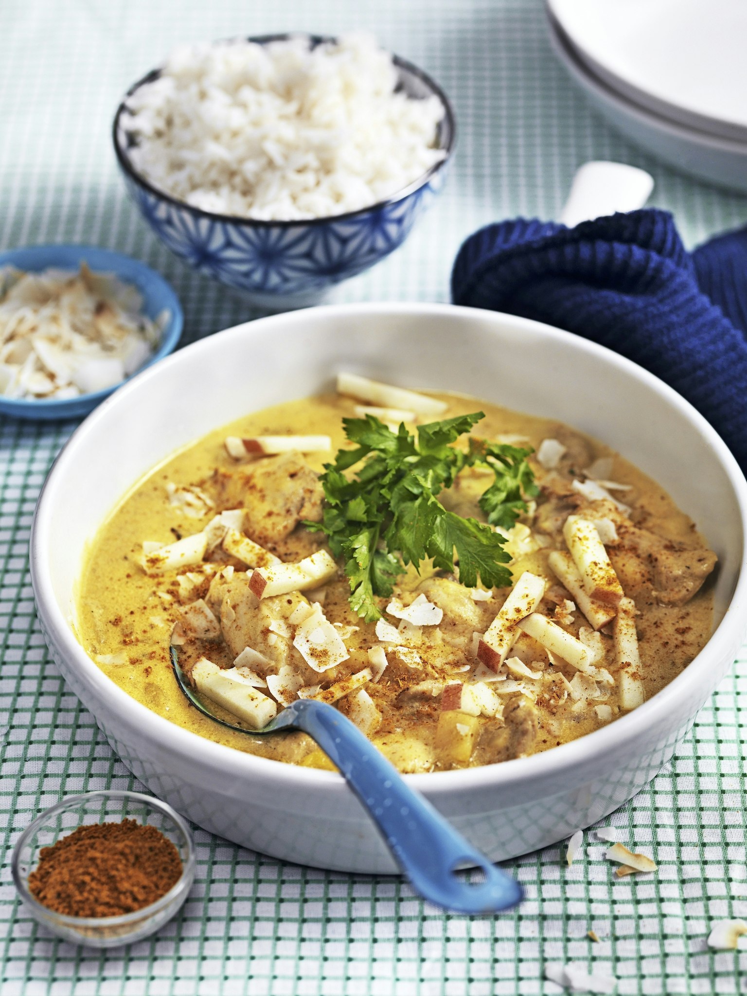 Currykyckling med äpple