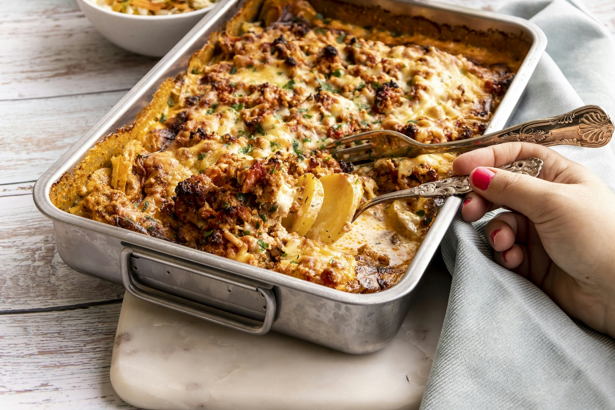 Färs- och potatisgratäng med cheddarost