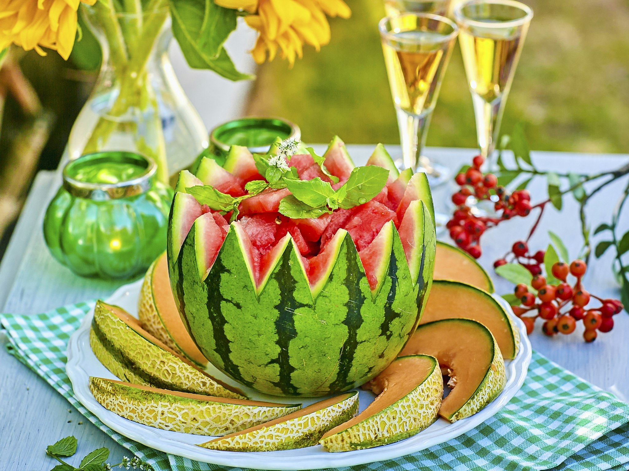 Melonsallad med fetaost och mynta