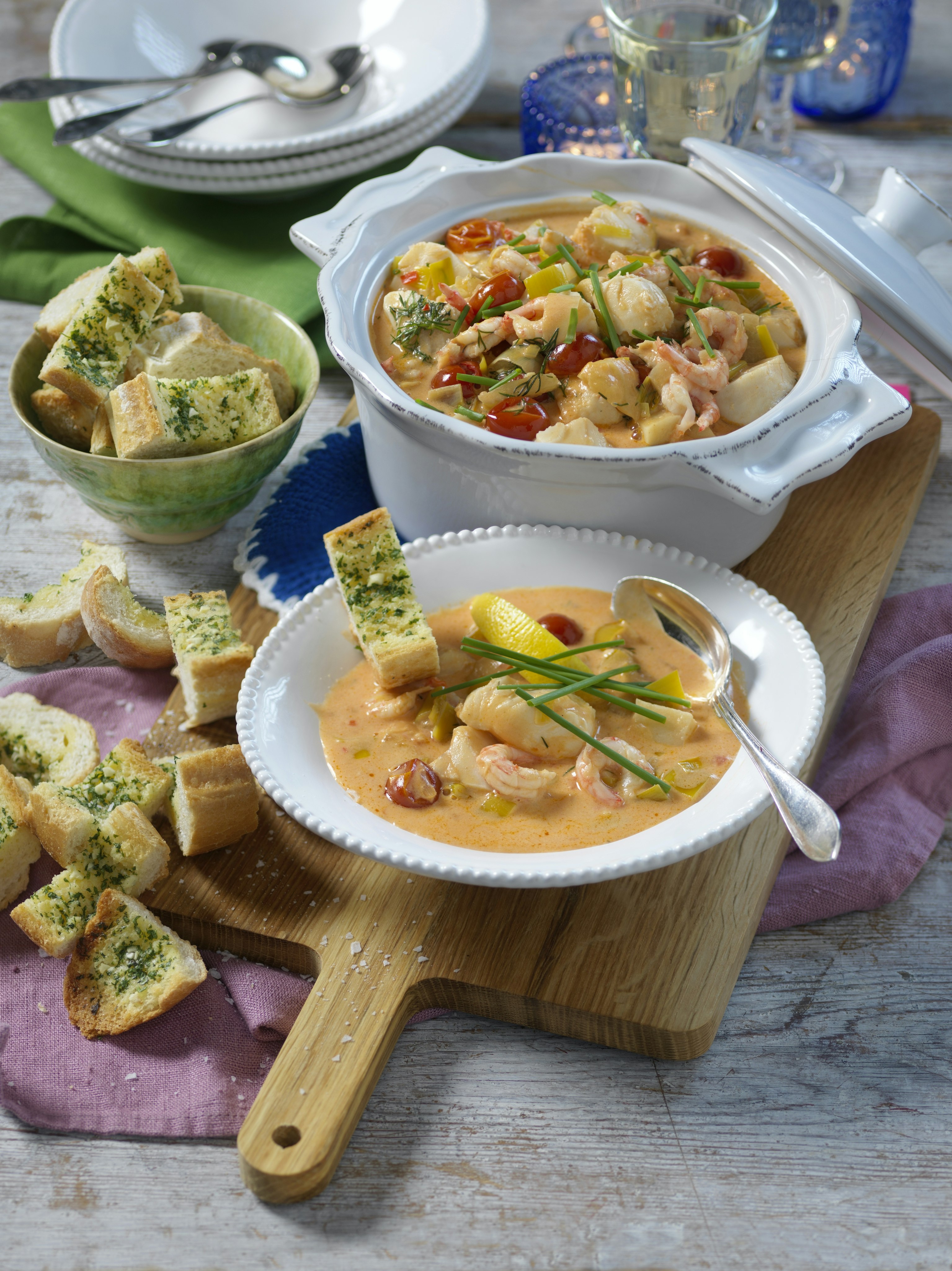 Krämig fiskgryta med räkor och dill