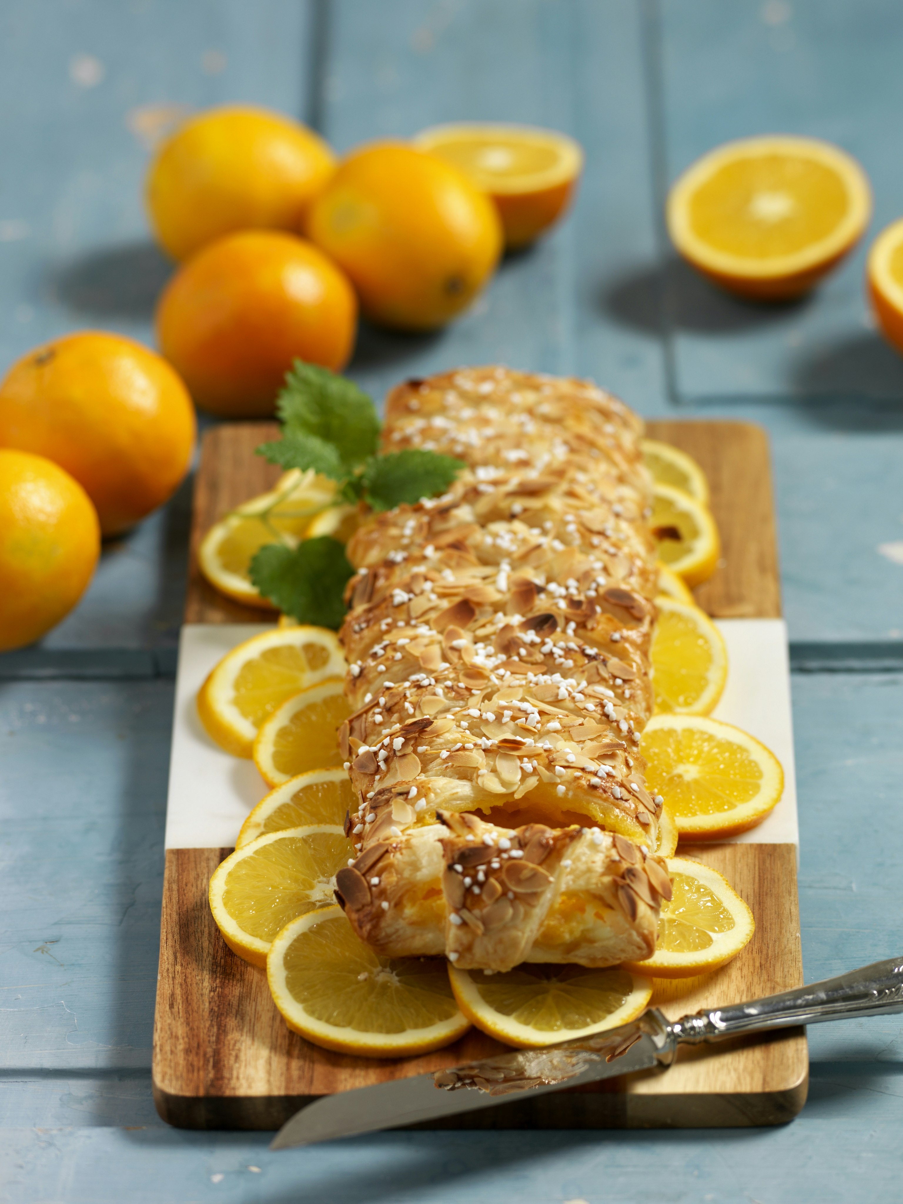 Frasig smördegslängd med apelsincurd