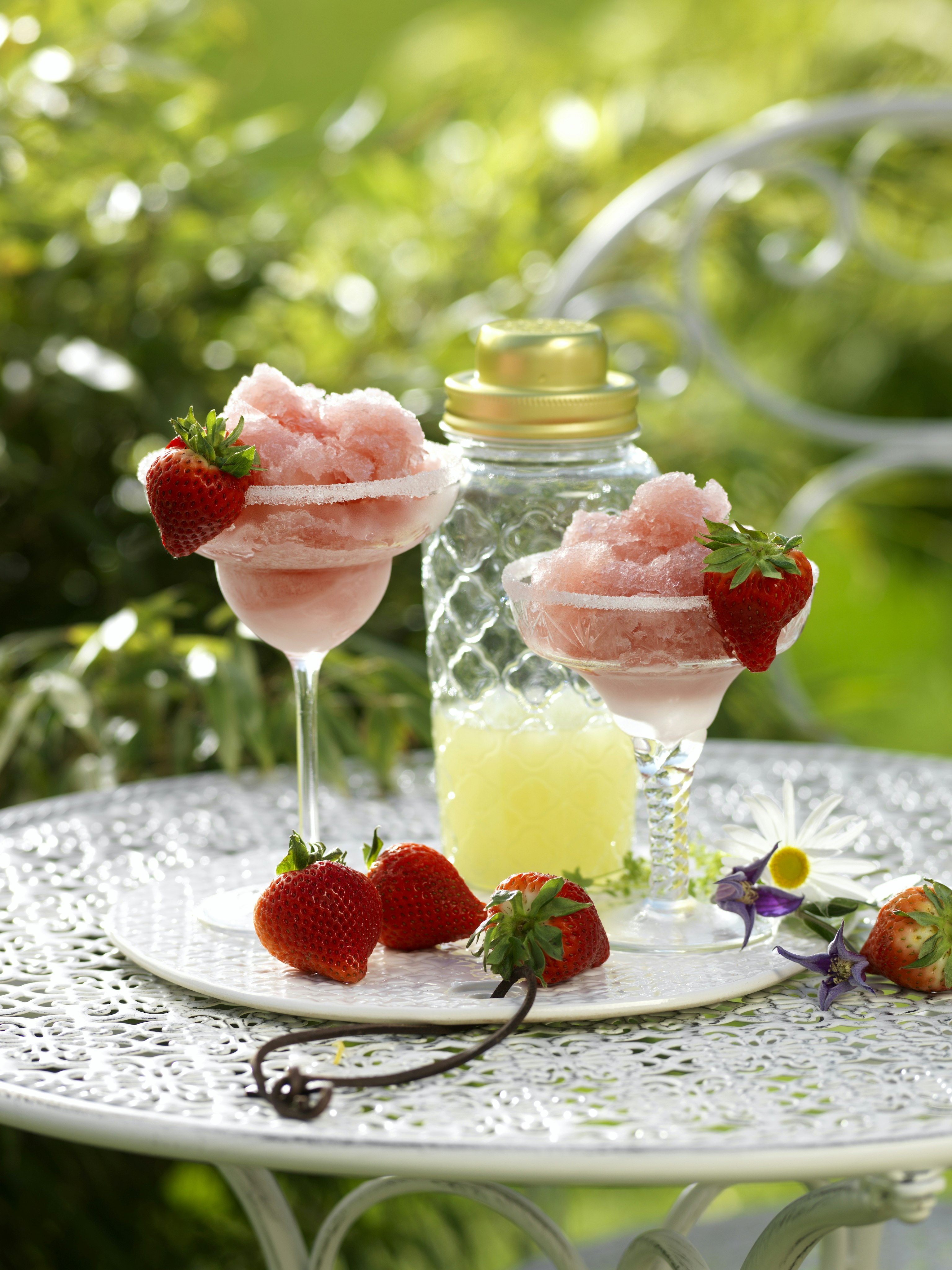 Frozen rosé-cocktail