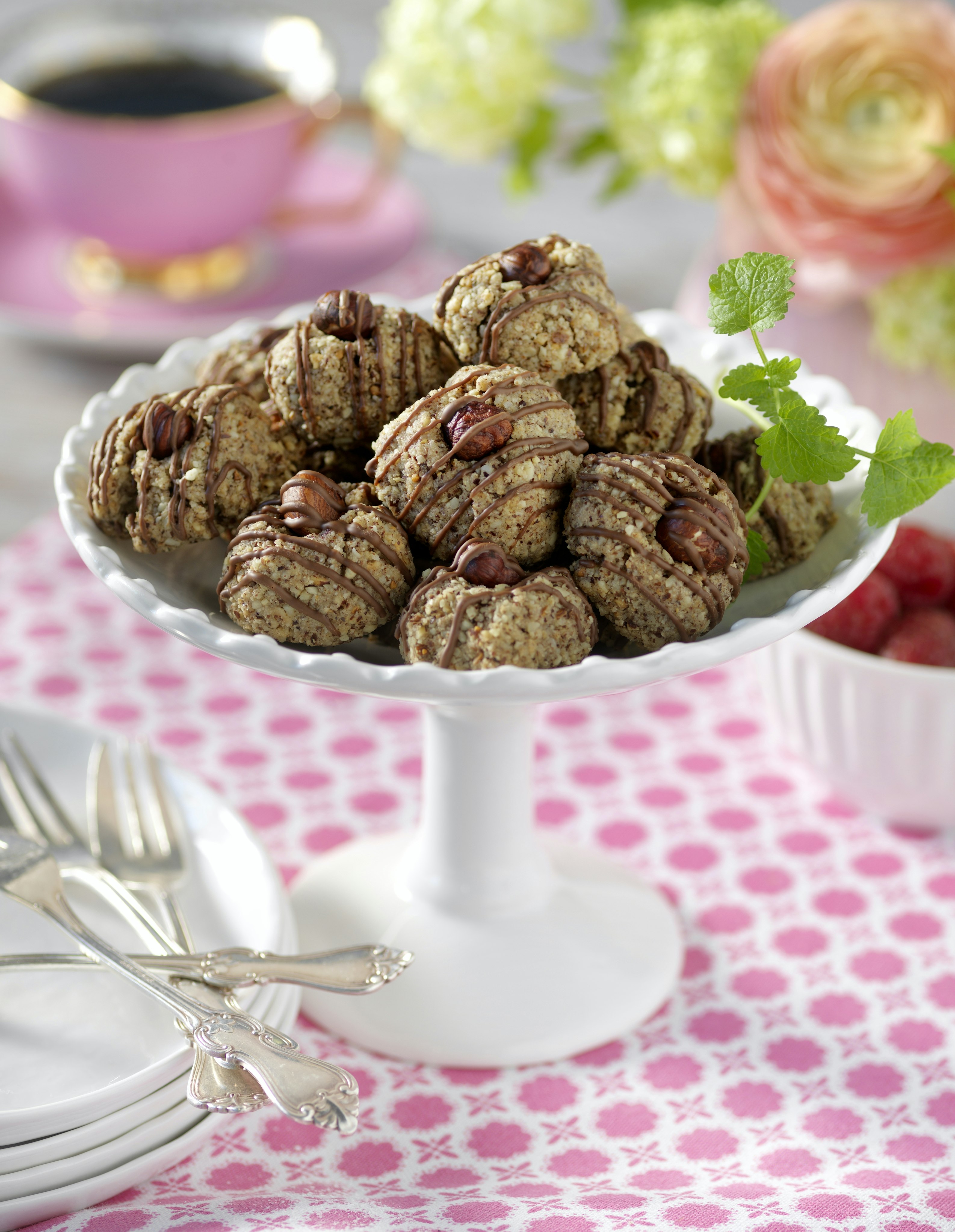 Glutenfria nötkakor med ringlad choklad