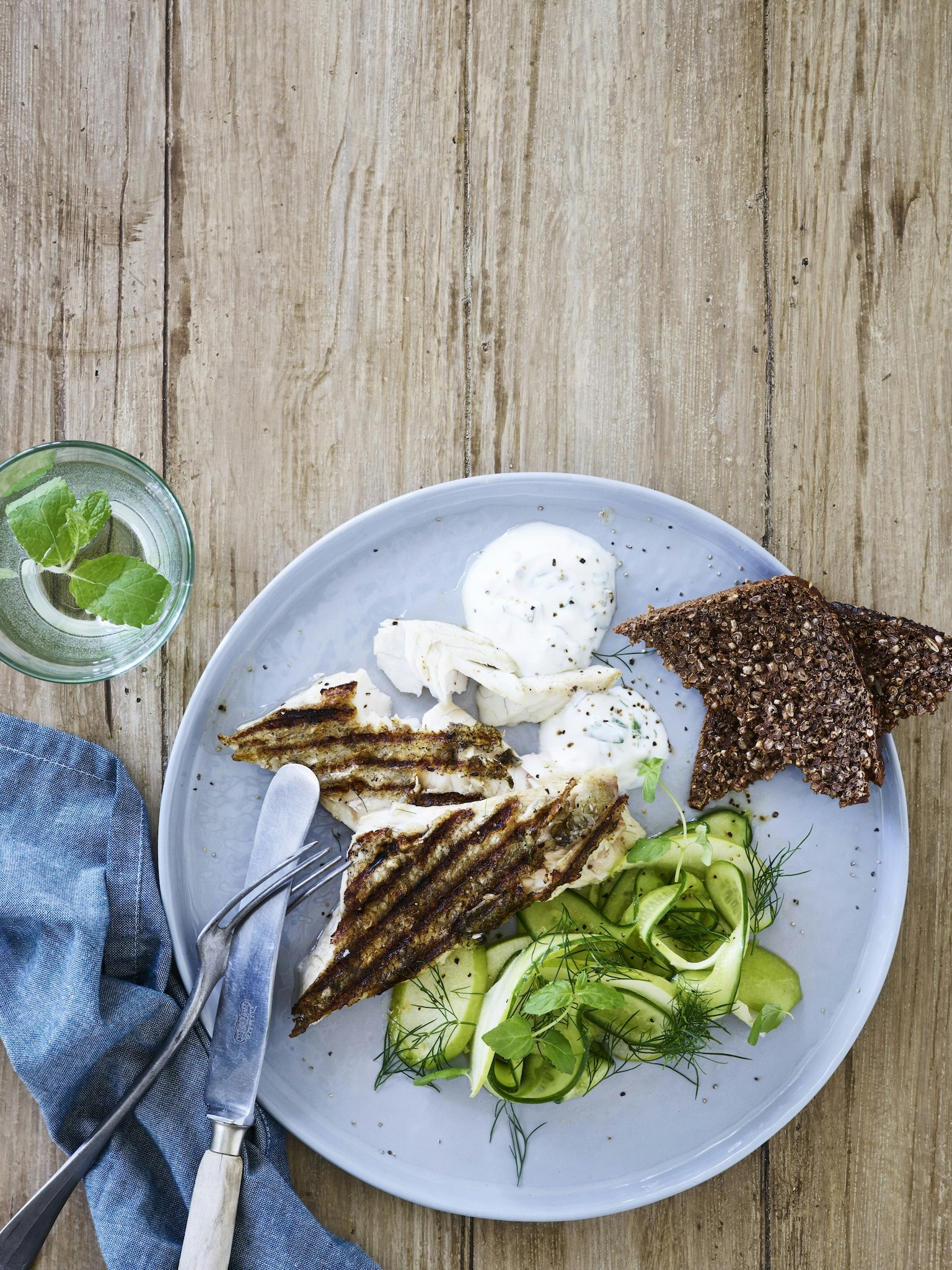 Grillad kummel med myntayoghurt