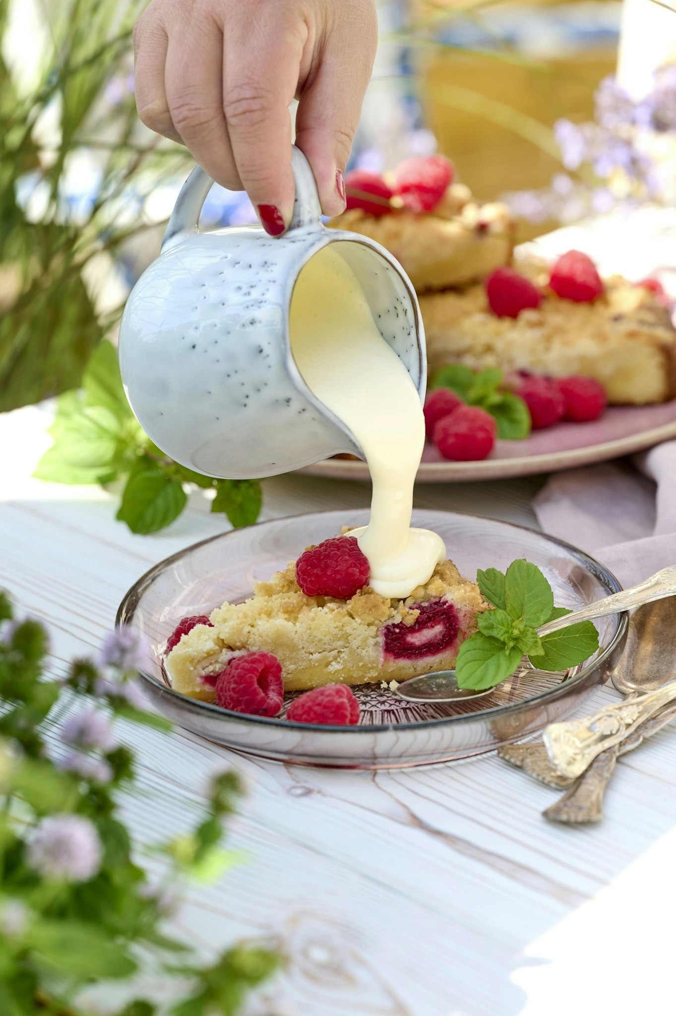 Hallonblondie med citron och smuldeg