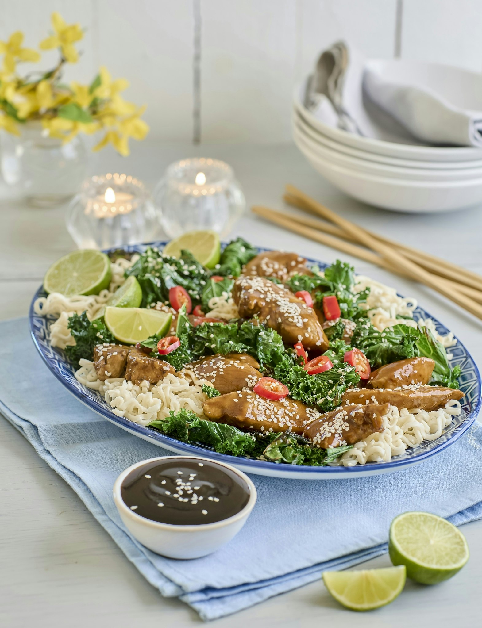 Kycklingwok med nudlar och grönsaker