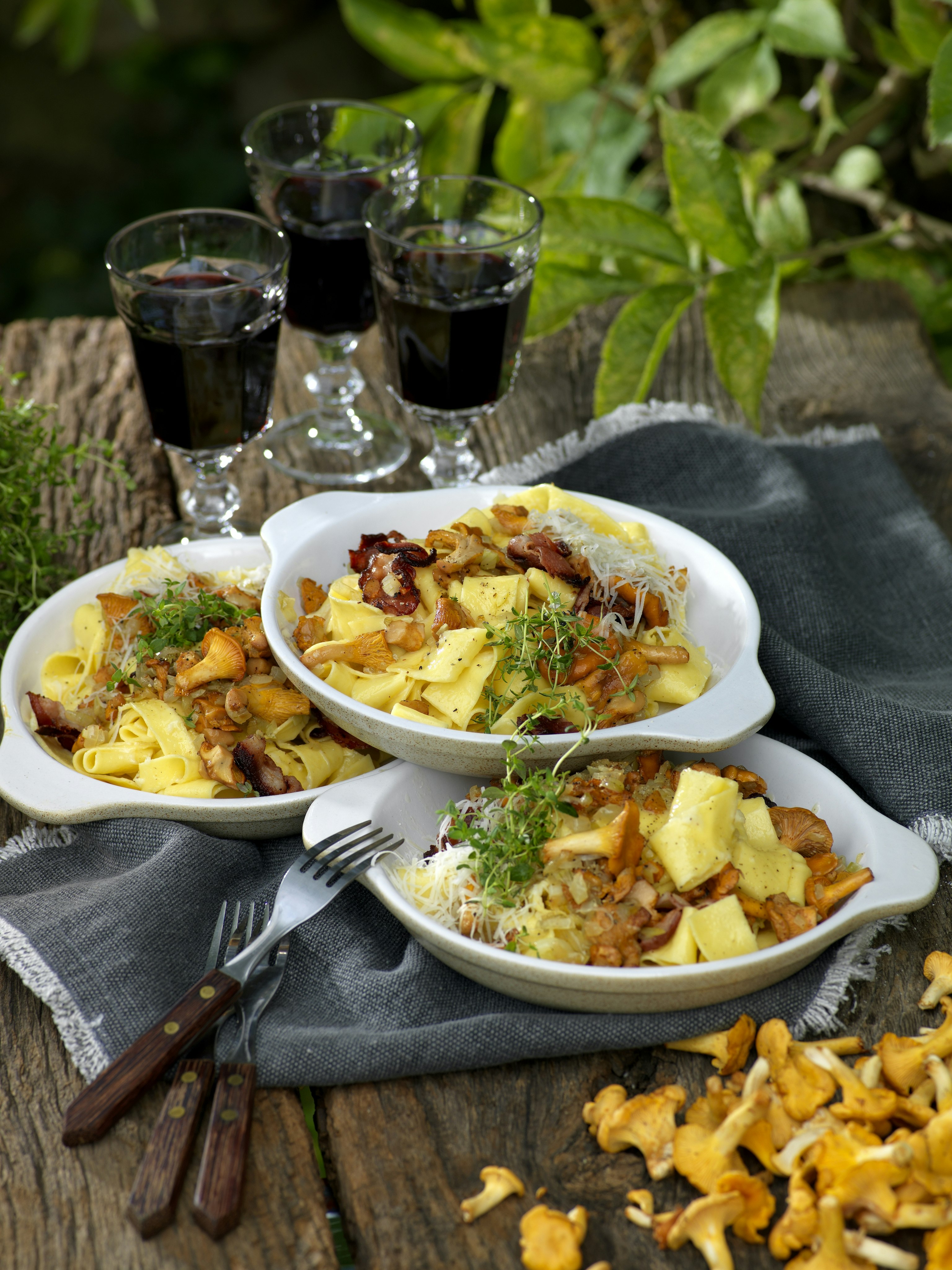 Lövbiffspasta med trattkantareller