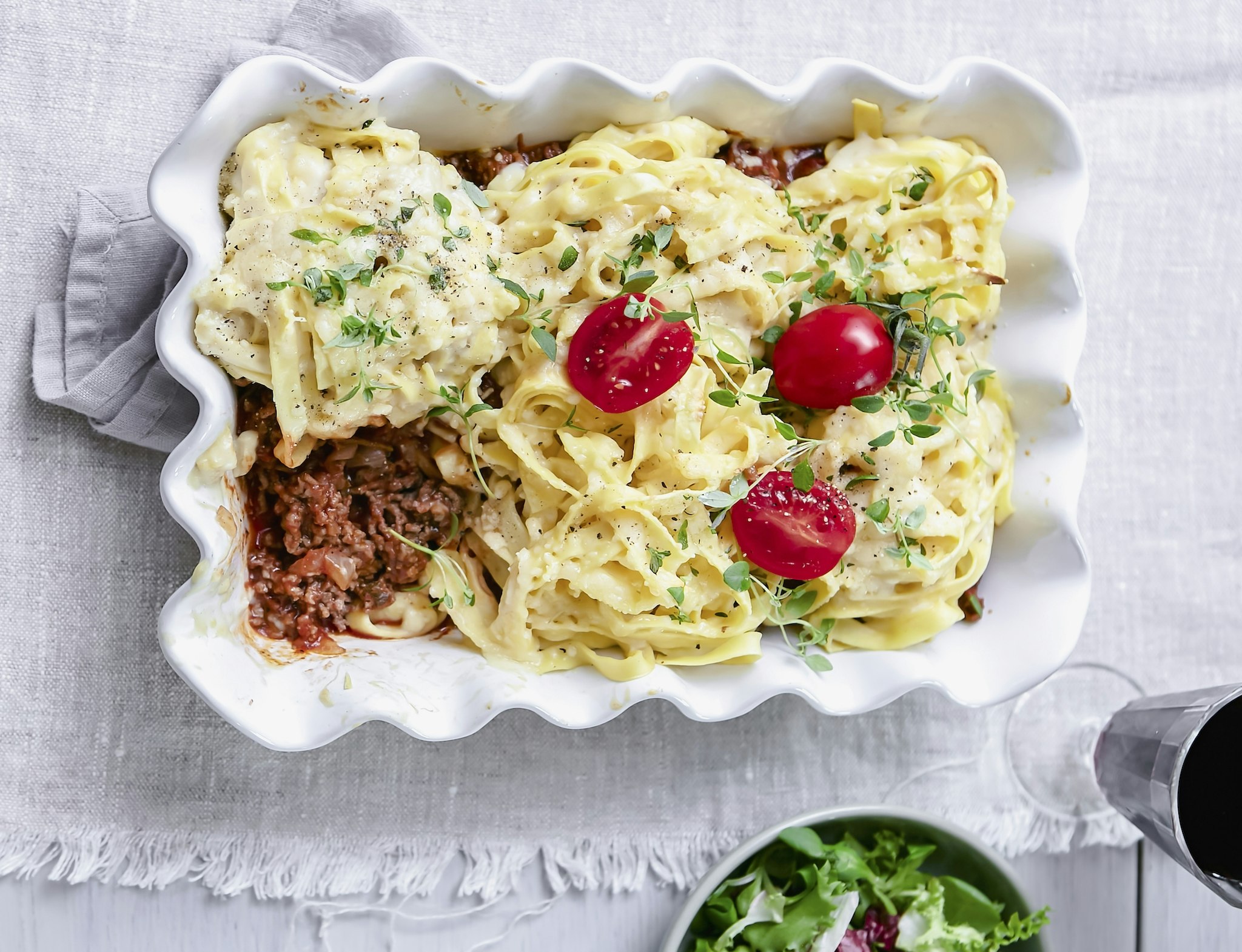 Spagettigratäng med köttfärssås