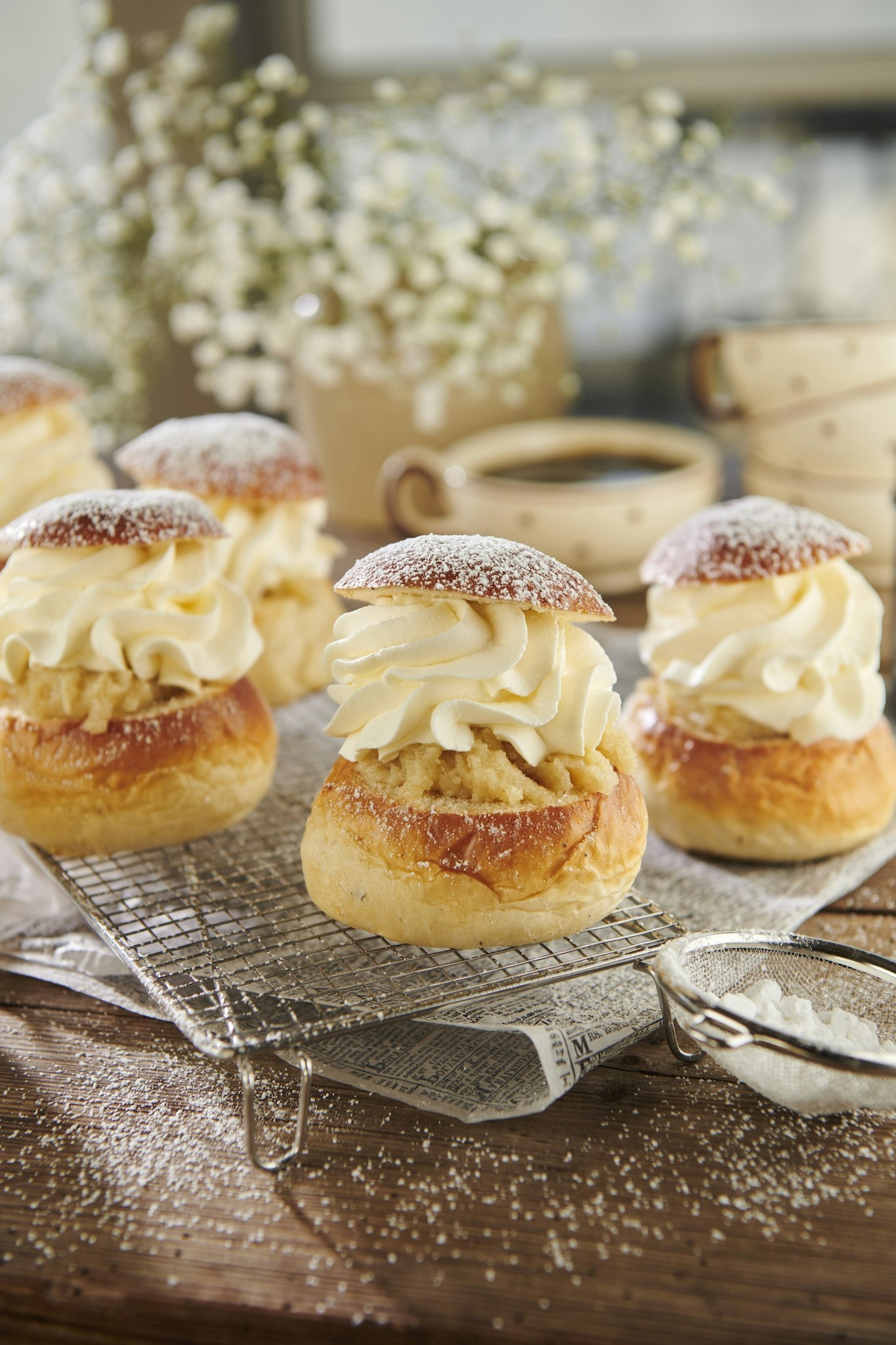 Klassisk semla med kardemumma