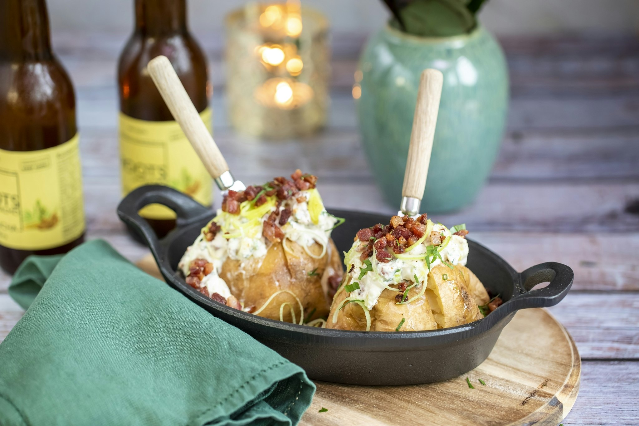 Krämig baconröra till bakpotatis