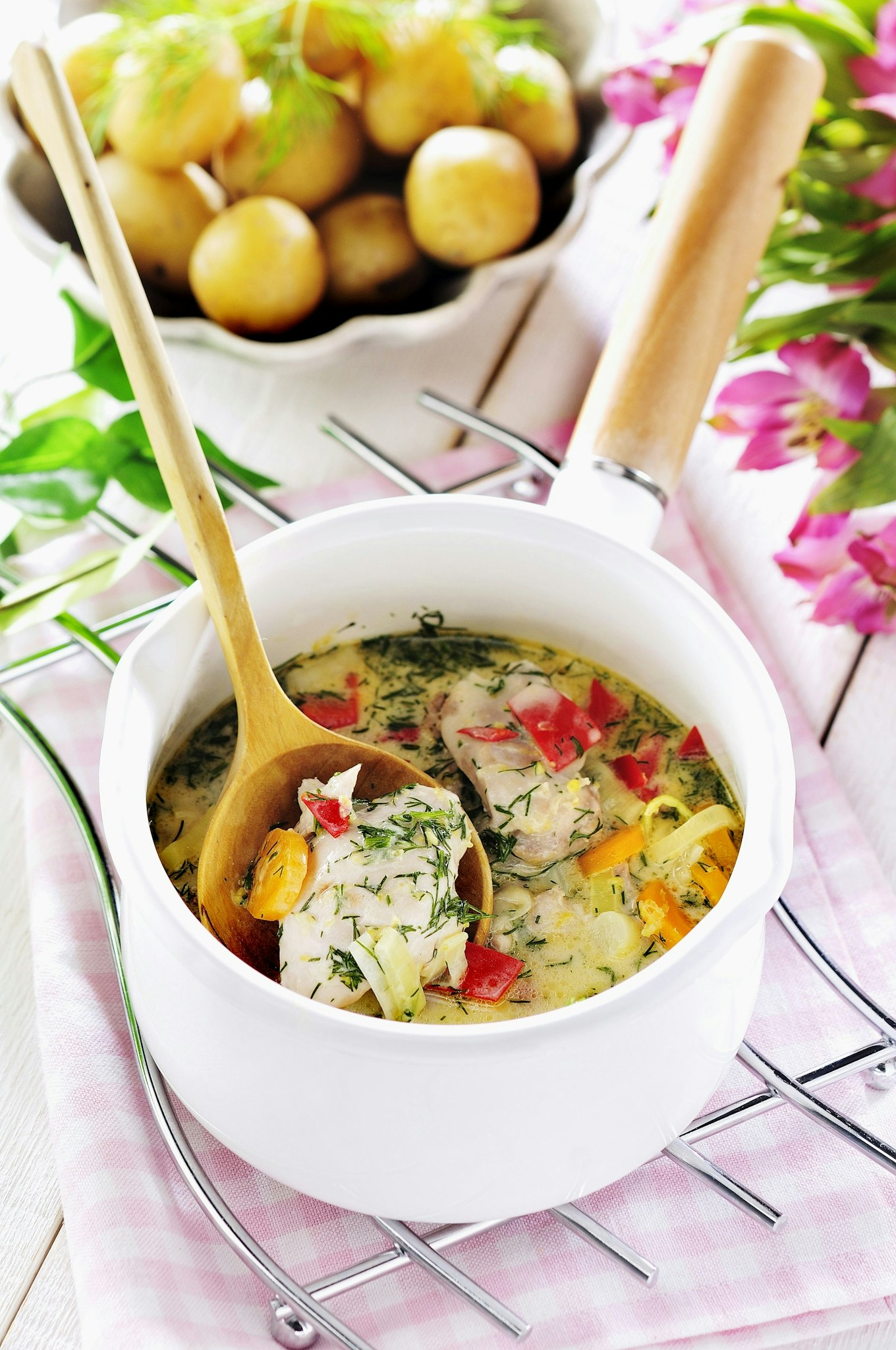 Kycklinggryta med dill och citron