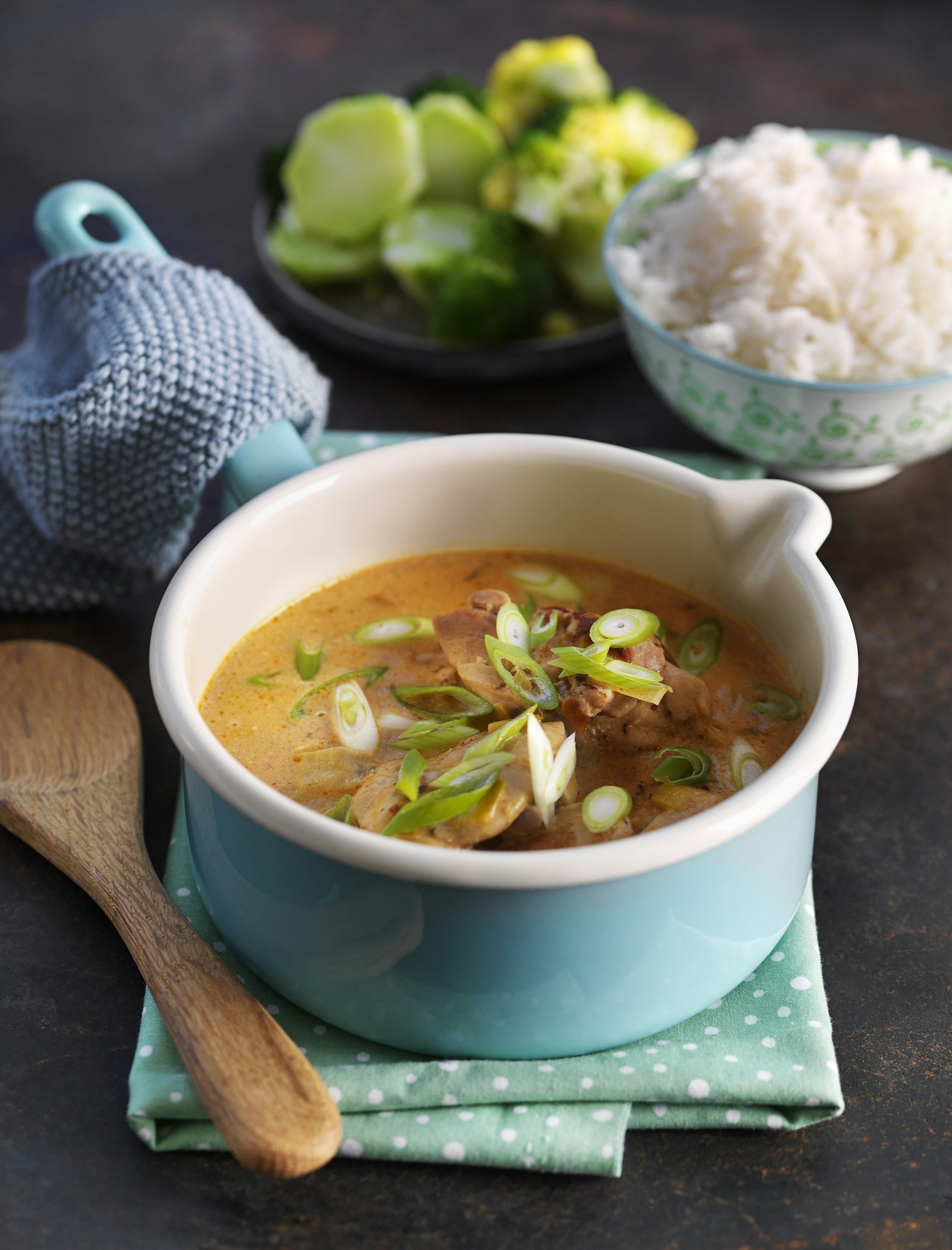 Kycklinglårfilé i krämig mango chutney-sås