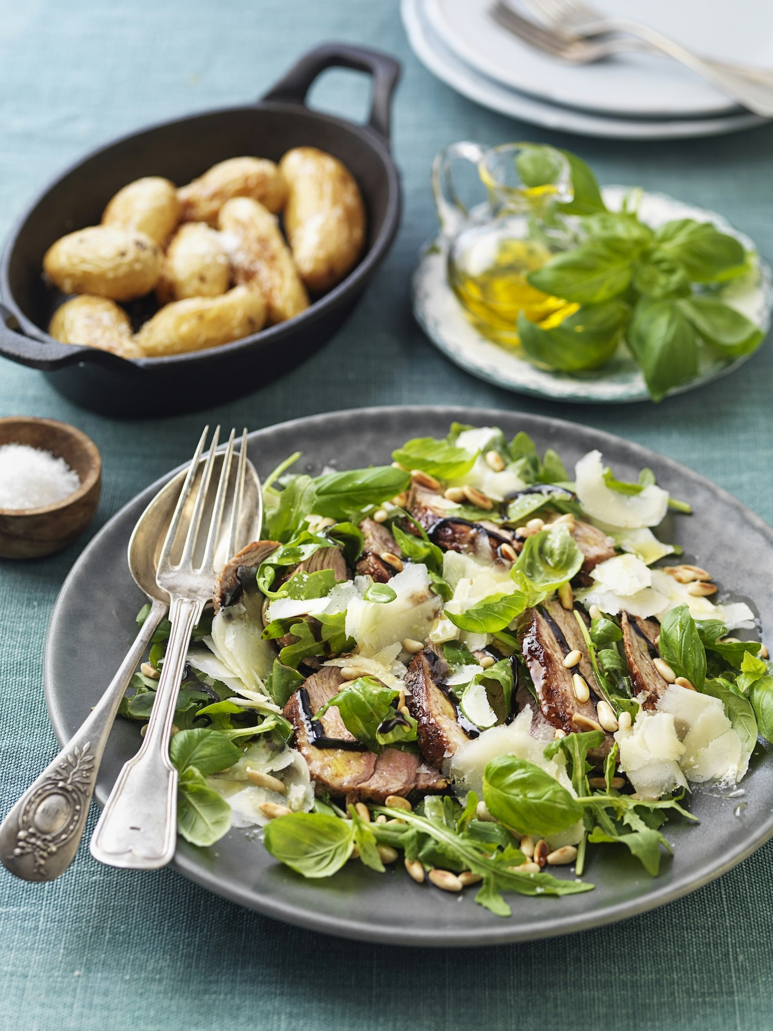 Lammrostbiff med rucola och parmesan