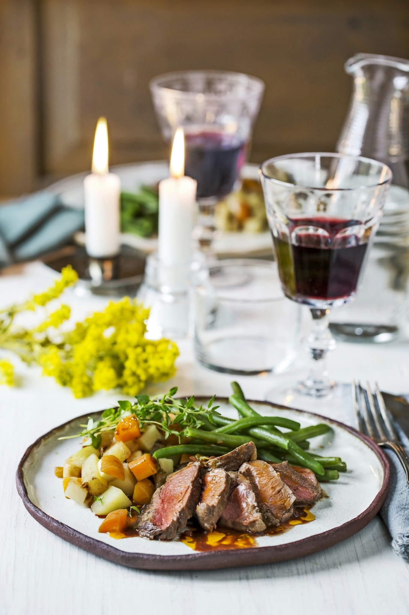 Lammytterfilé med rotpytt och rödvinssås