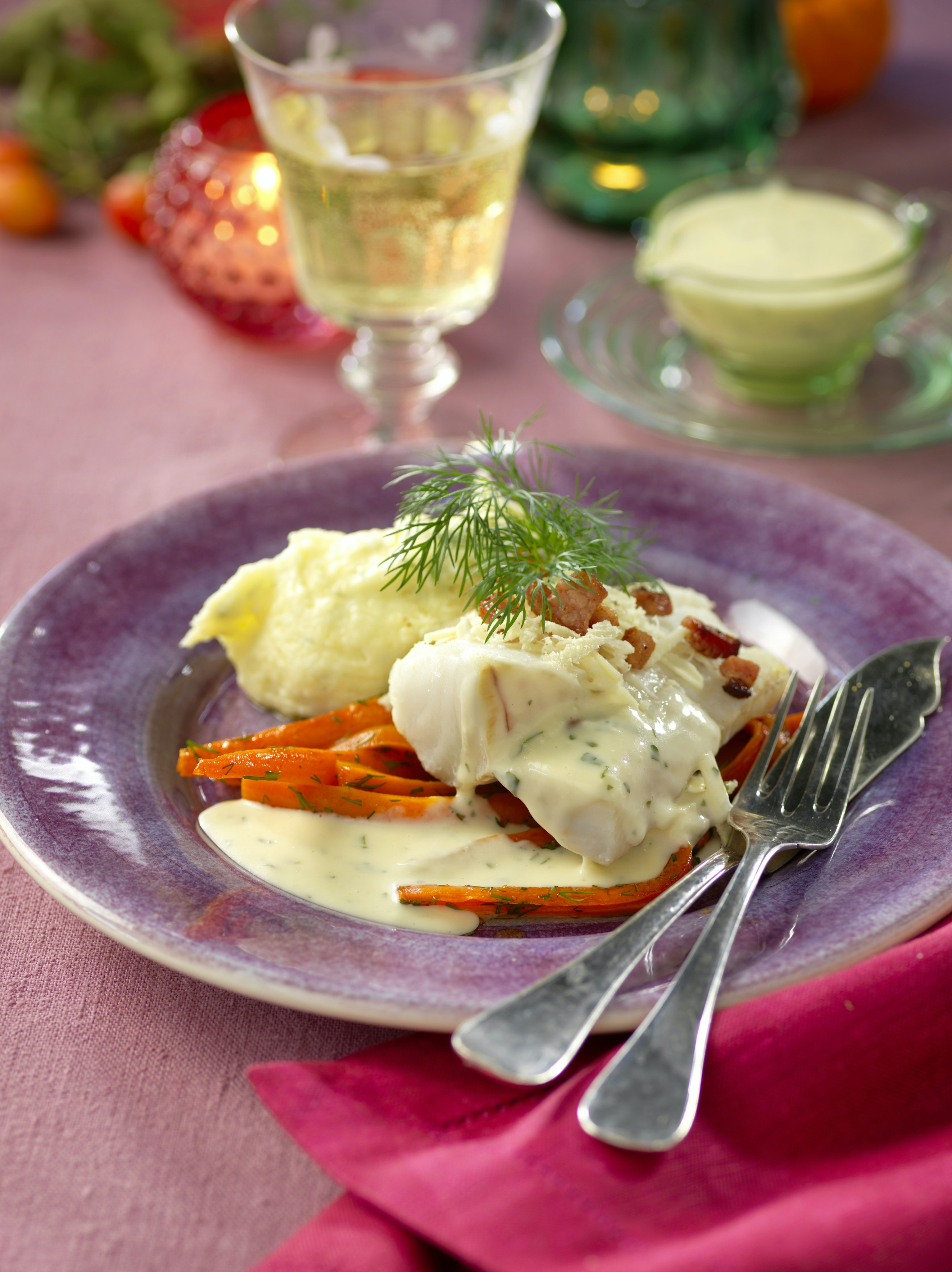 Lättrimmad torskrygg med pepparrot och bacon