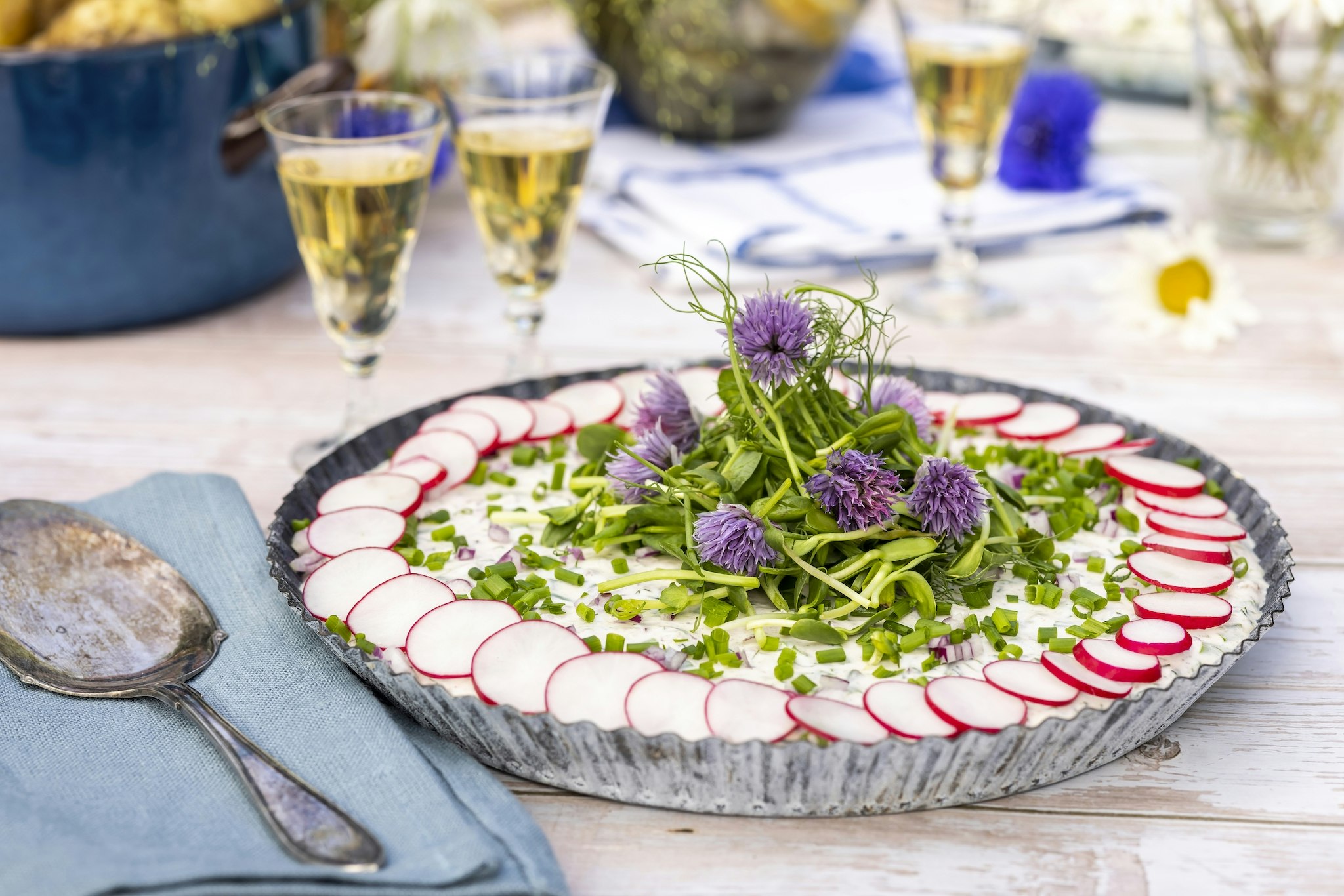 Matjestårta med krasse och brynt smör