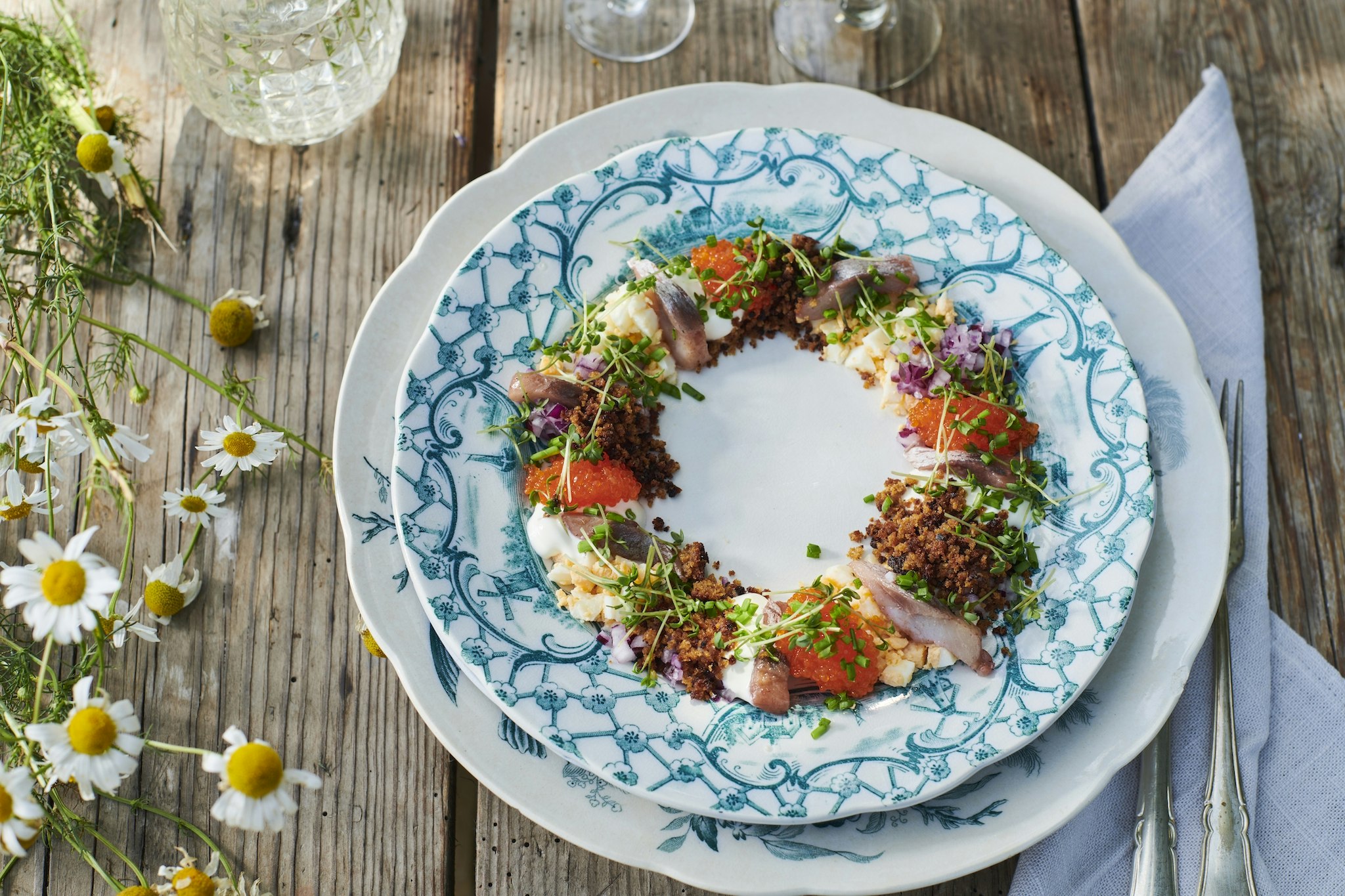 Matjessill med rostade kavringssmulor