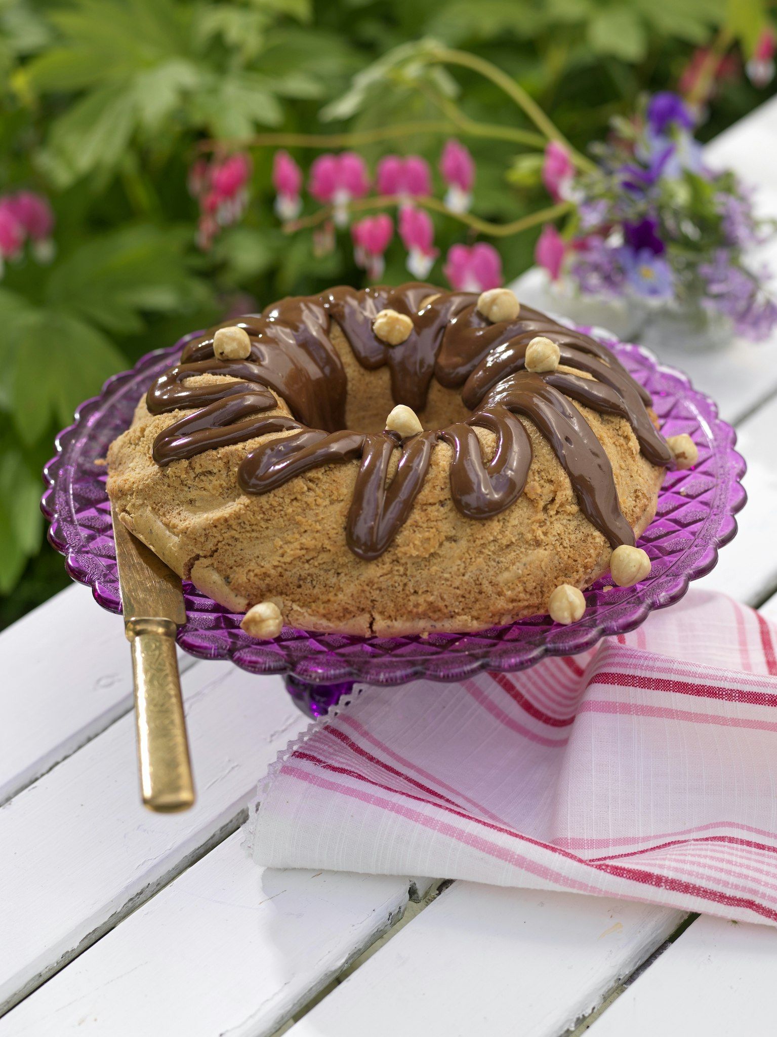 Mjuk kaka med nutella och glasyr