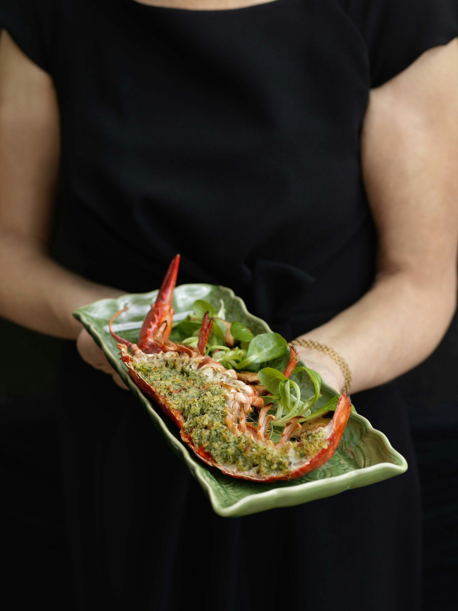 Gratinerad hummer med räkor och svamp