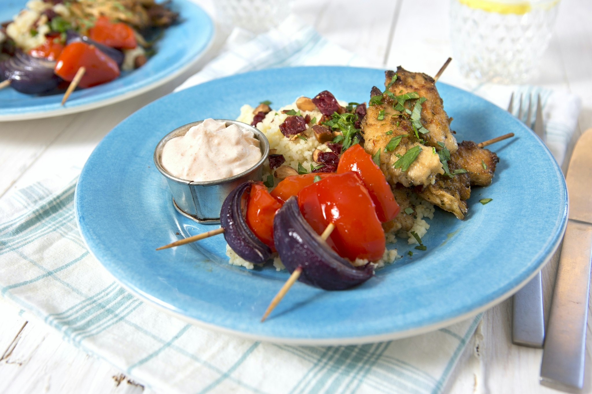 Oumph- och grönsaksspett och couscous