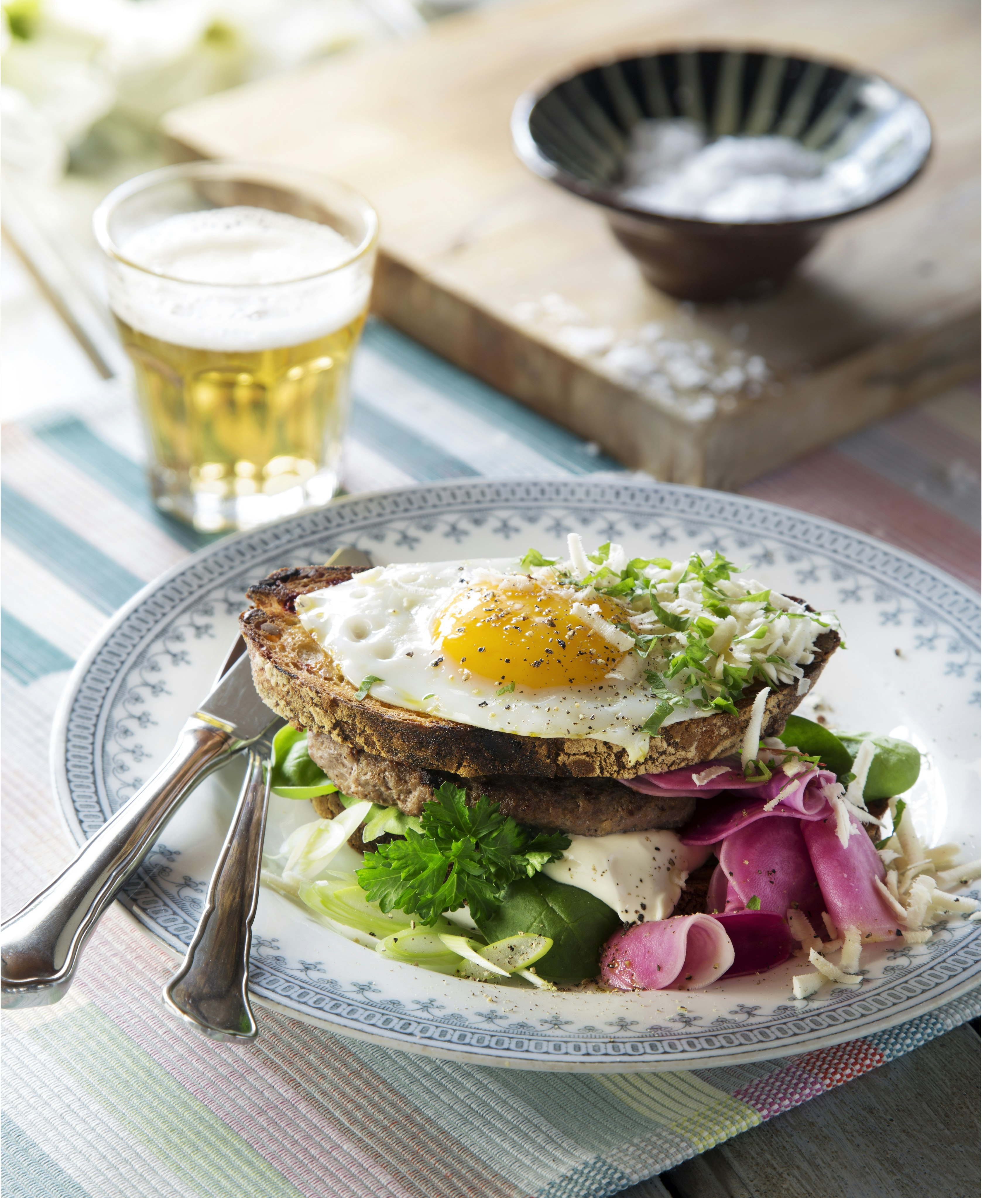 Parisare på surdegsbröd