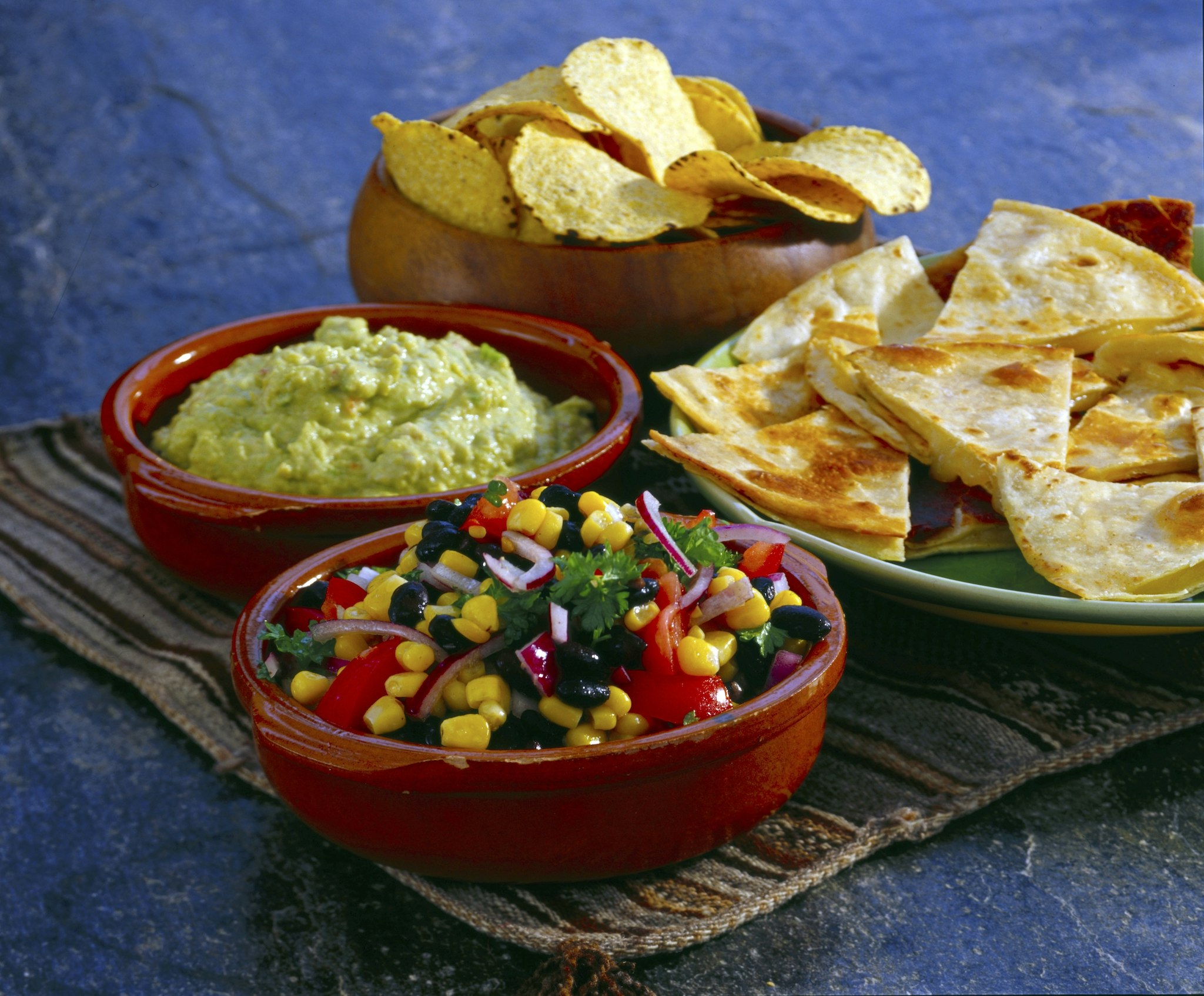 Plockmat till förrätt med röror och tortillabröd