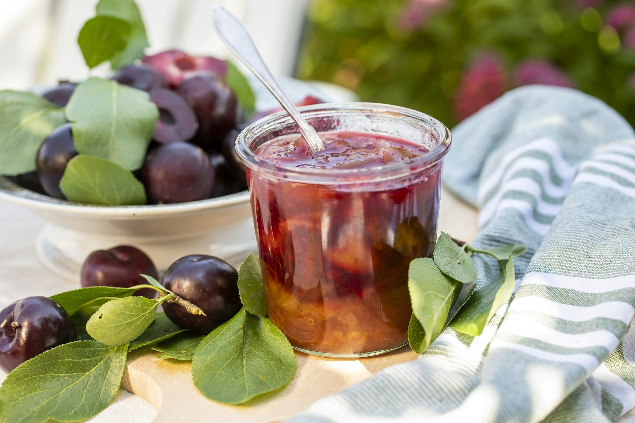 Plommonsylt med vanilj och citron