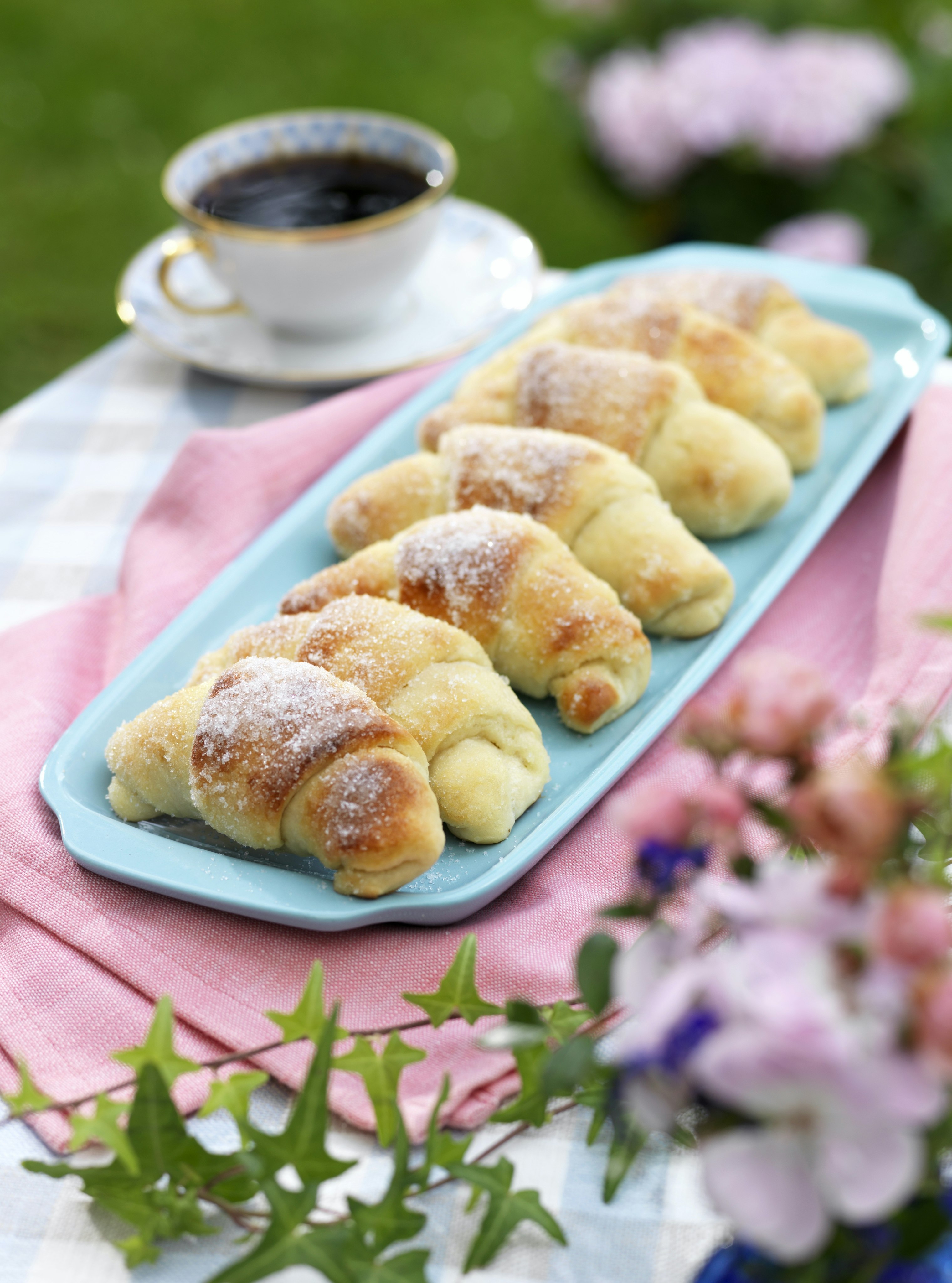 Gifflar med rabarber och vit choklad