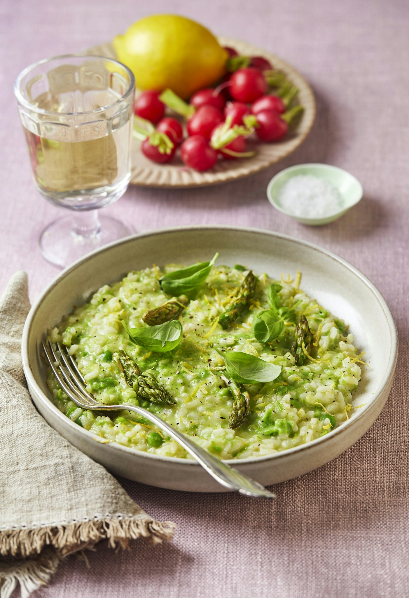Risotto med gröna ärter och sparris