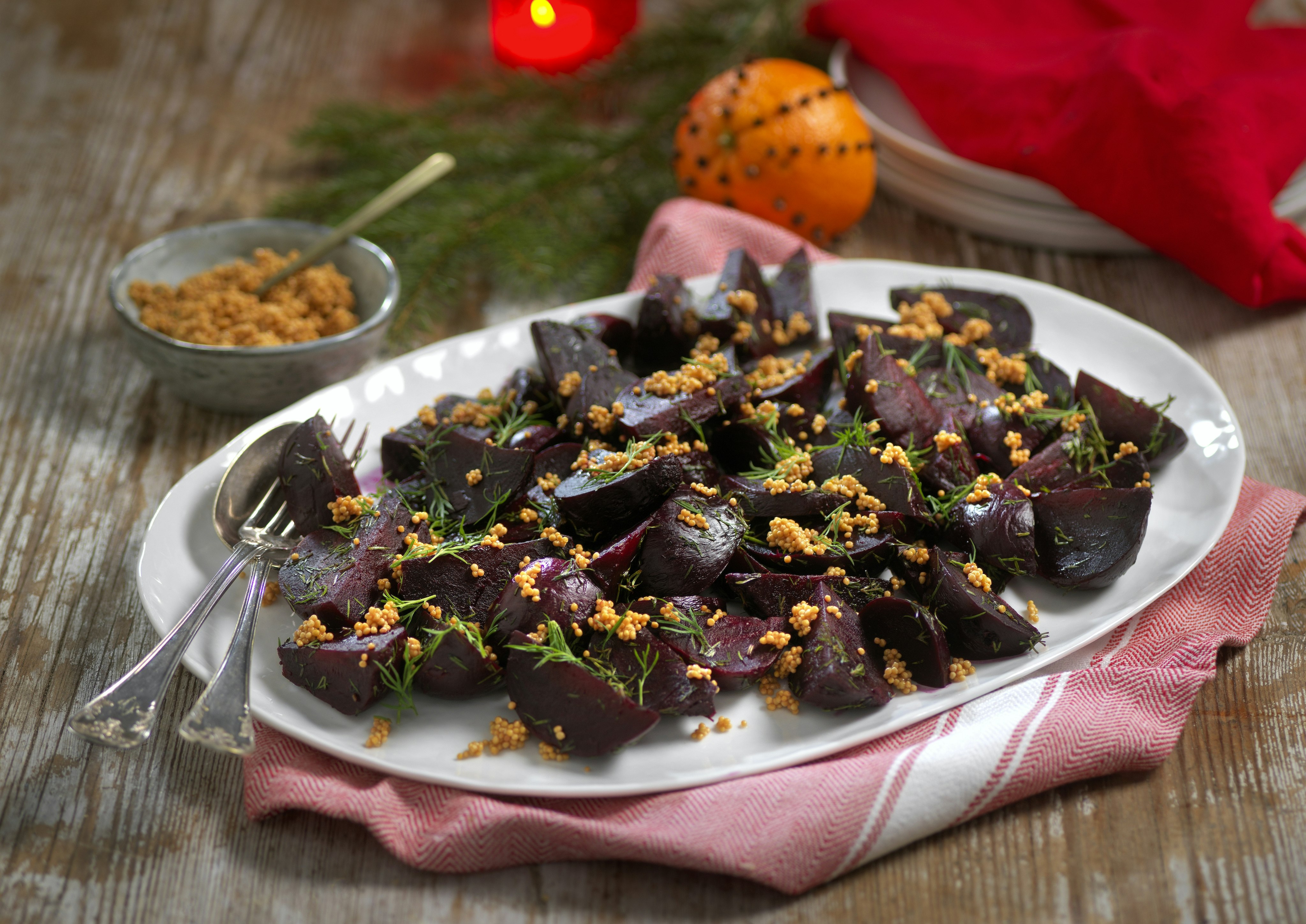 Rödbetssallad med brynt smör