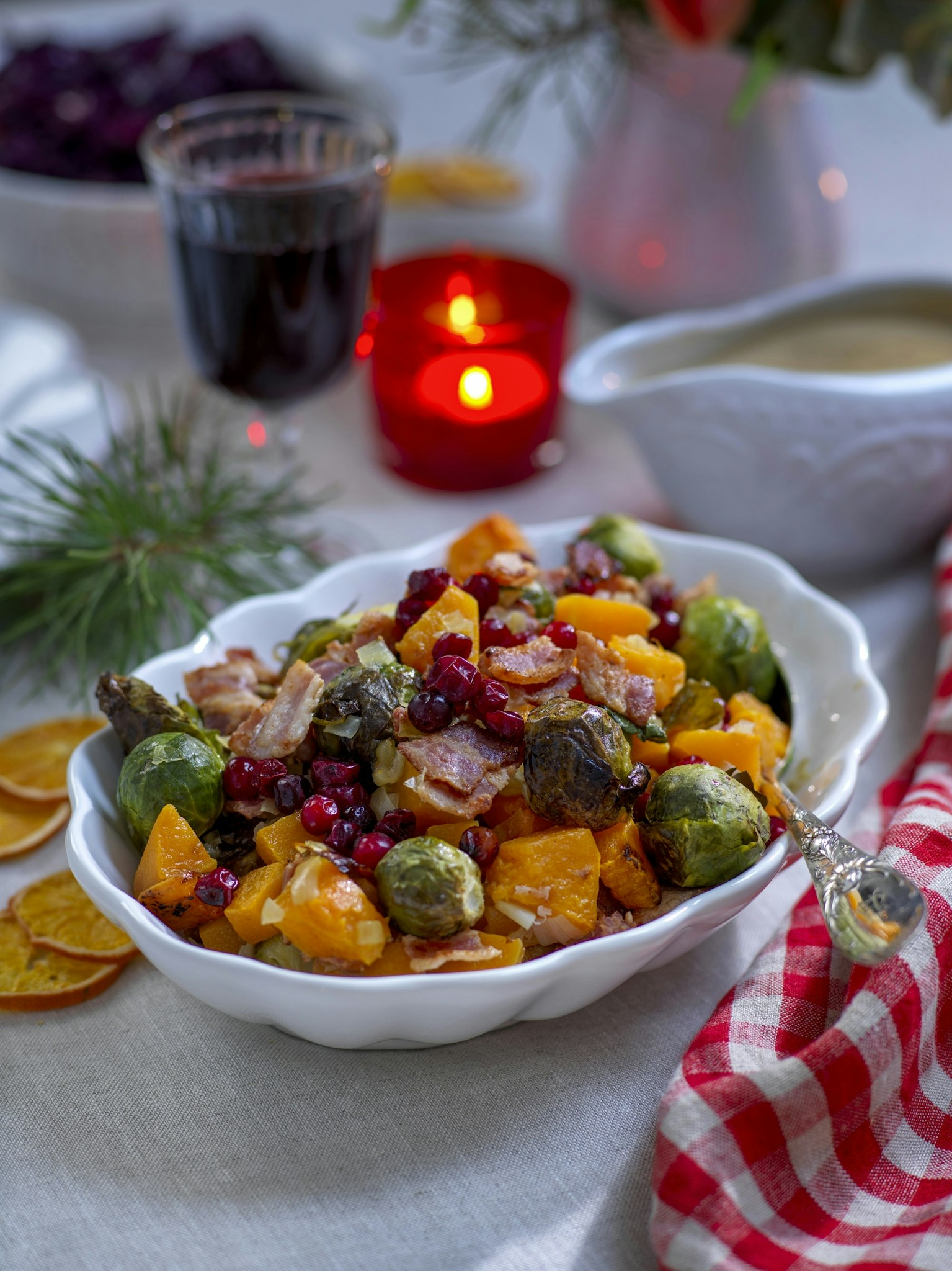 Rostad pumpa med brysselkål och bacon