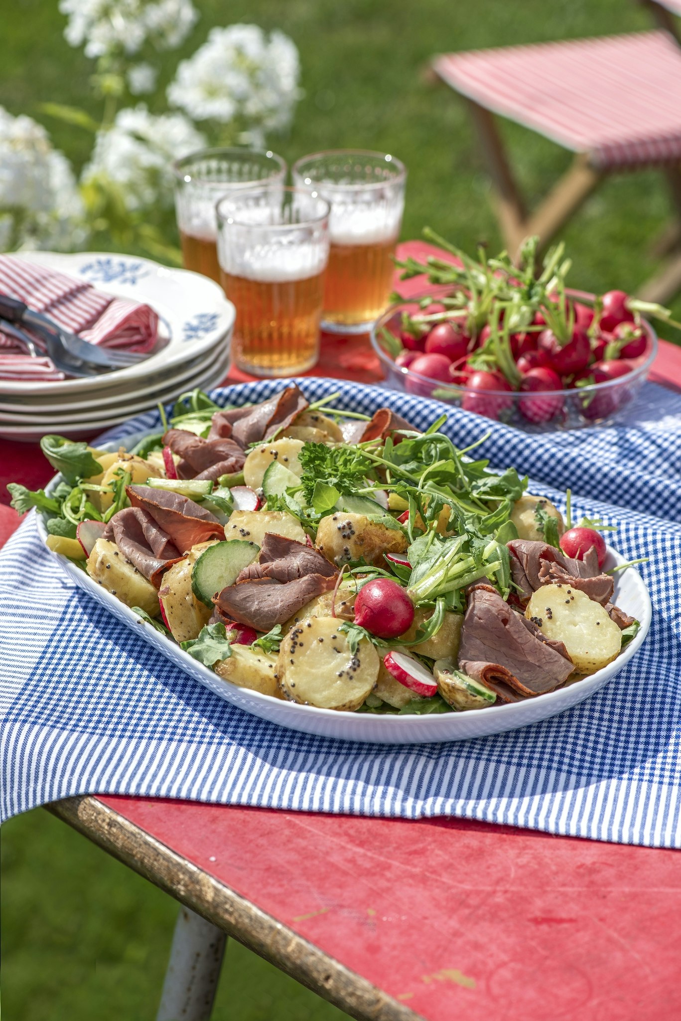 Rostbiff och potatissallad med senapsdressing