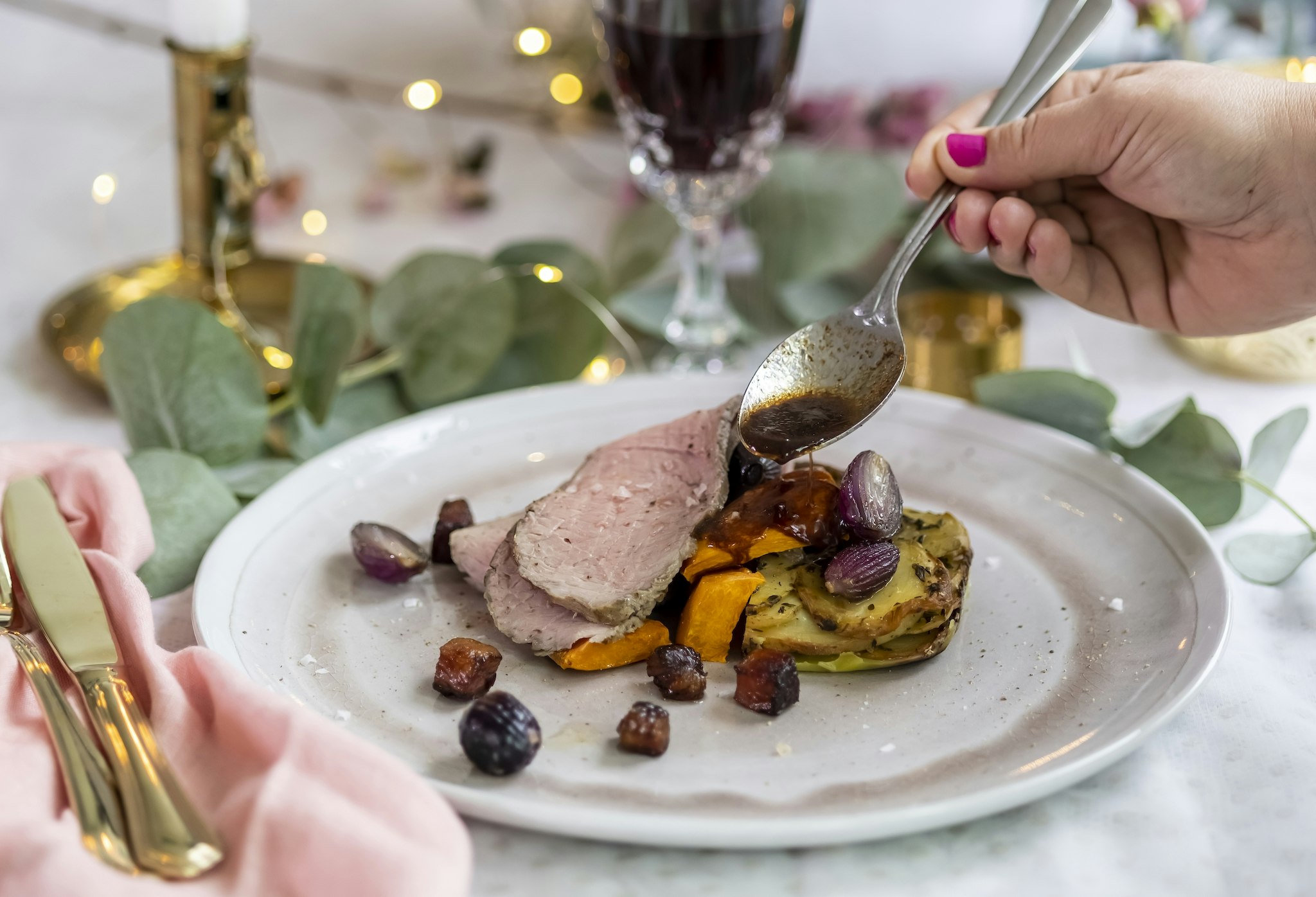 Ryggbiff med potatisterrin och portvinssky