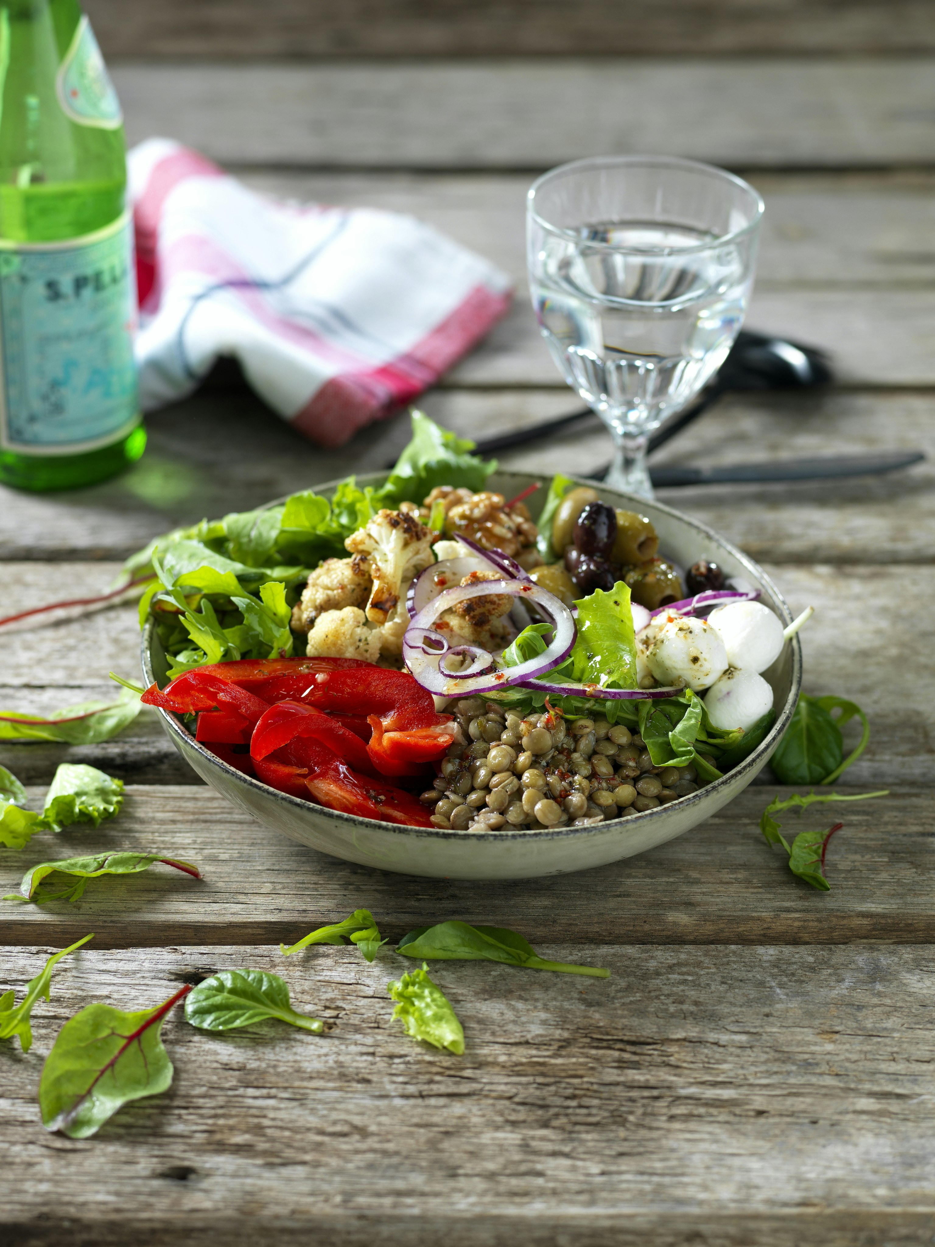 Sallad med nektariner och mozzarella