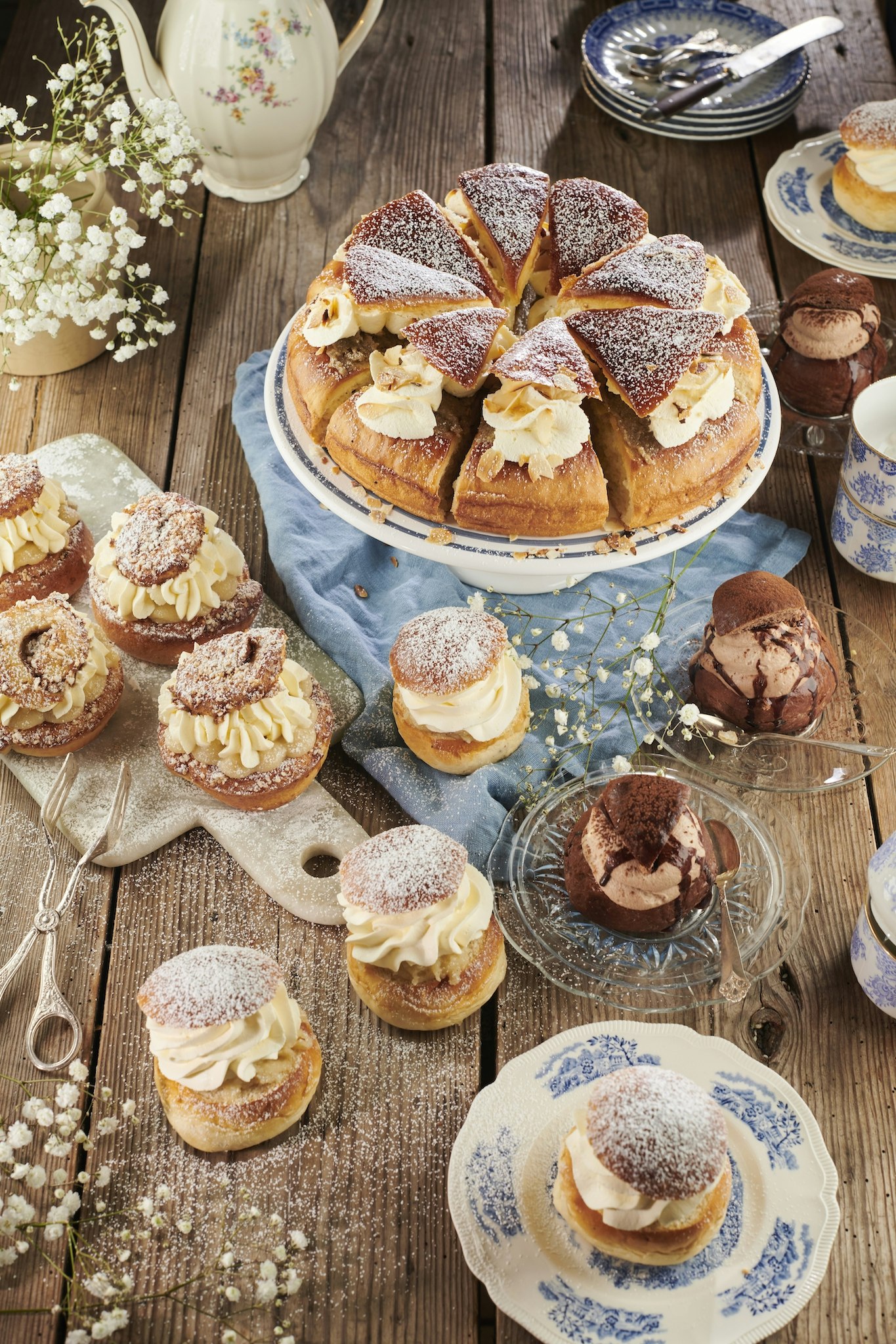 Semmeltårta med solrosfrö-fyllning