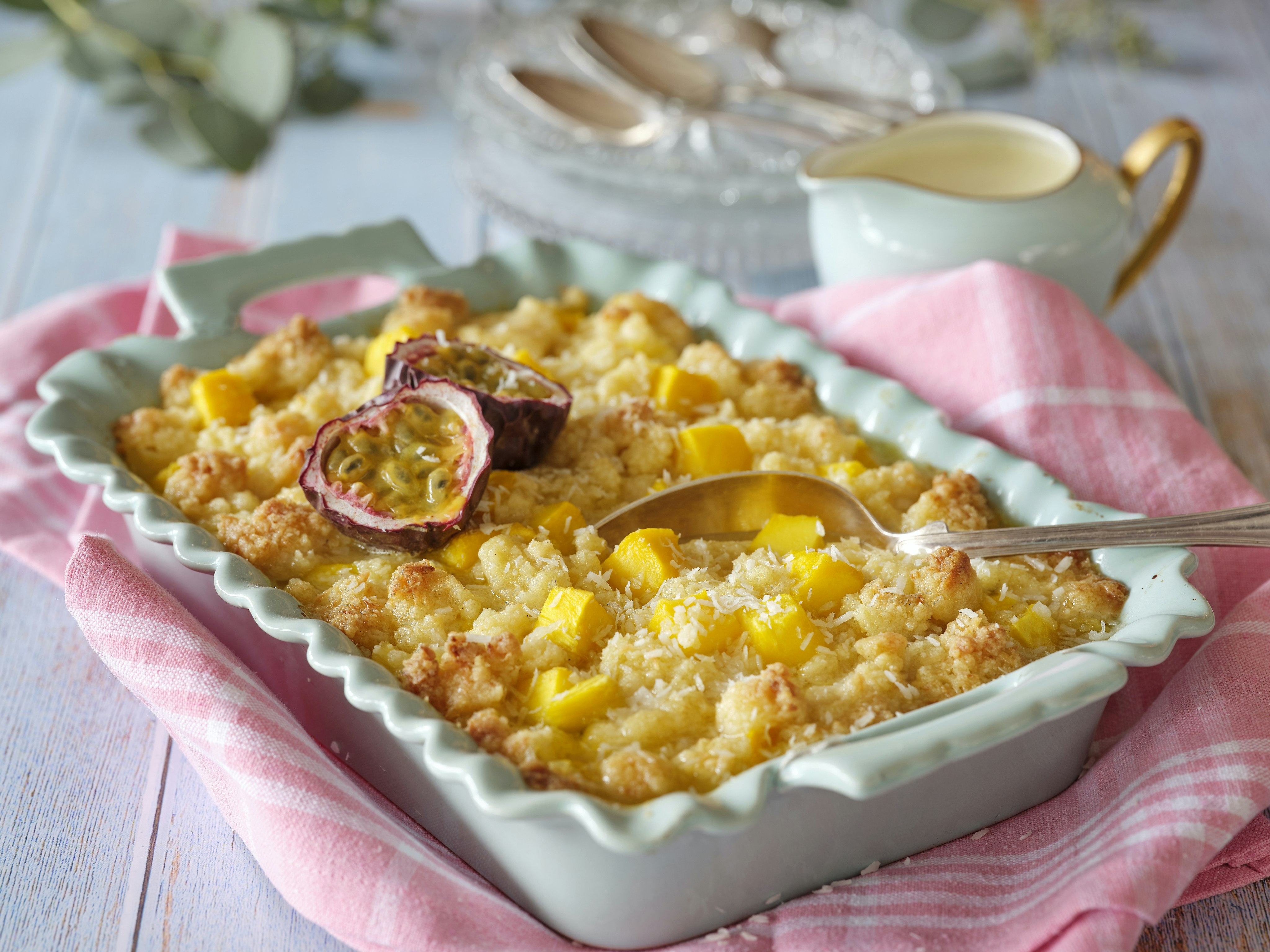 Smulpaj med frukt och bär