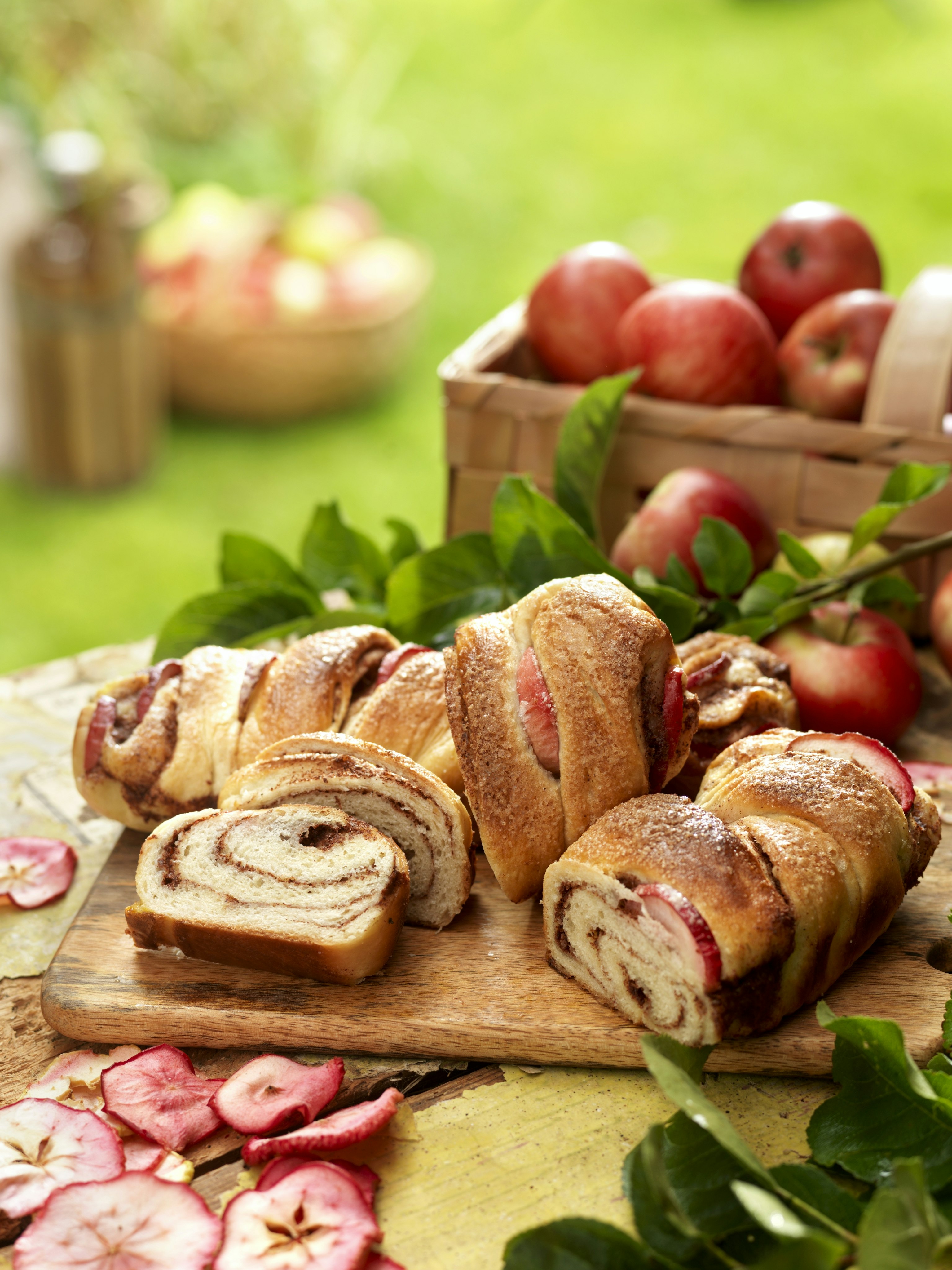Snurrad vetelängd med kanel och äpple