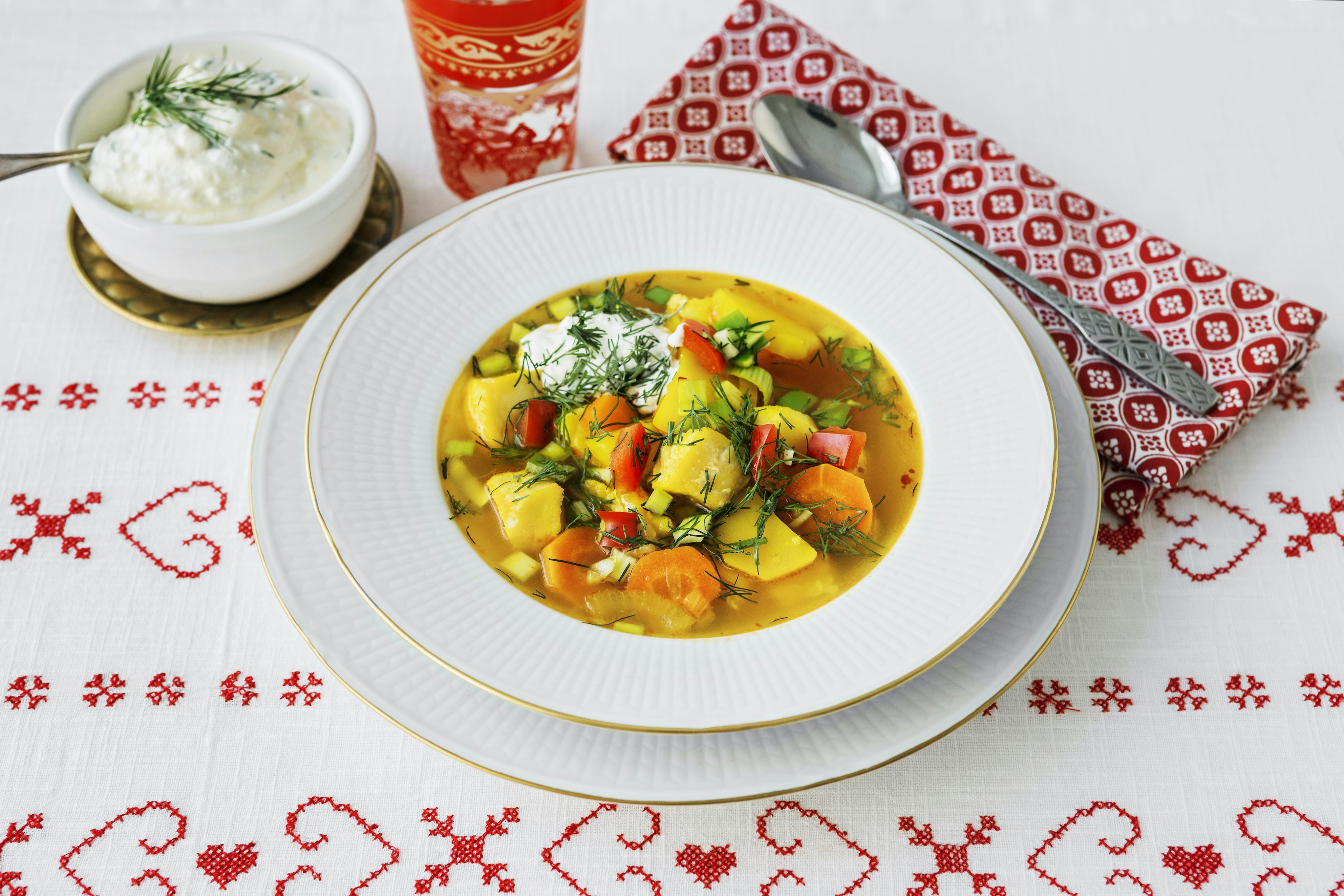 Spansk fisksoppa med saffran och aioli-fraiche