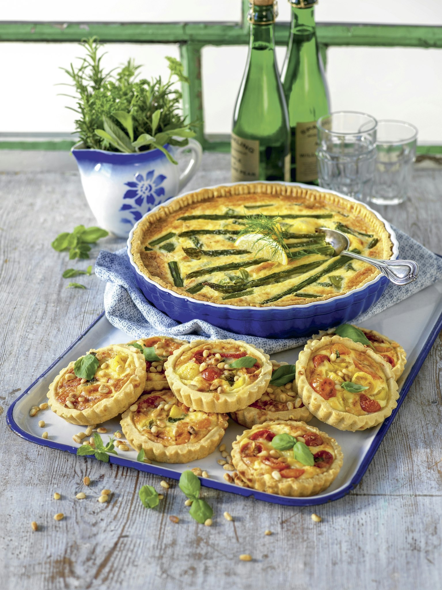 Sparrispaj med varmrökt lax