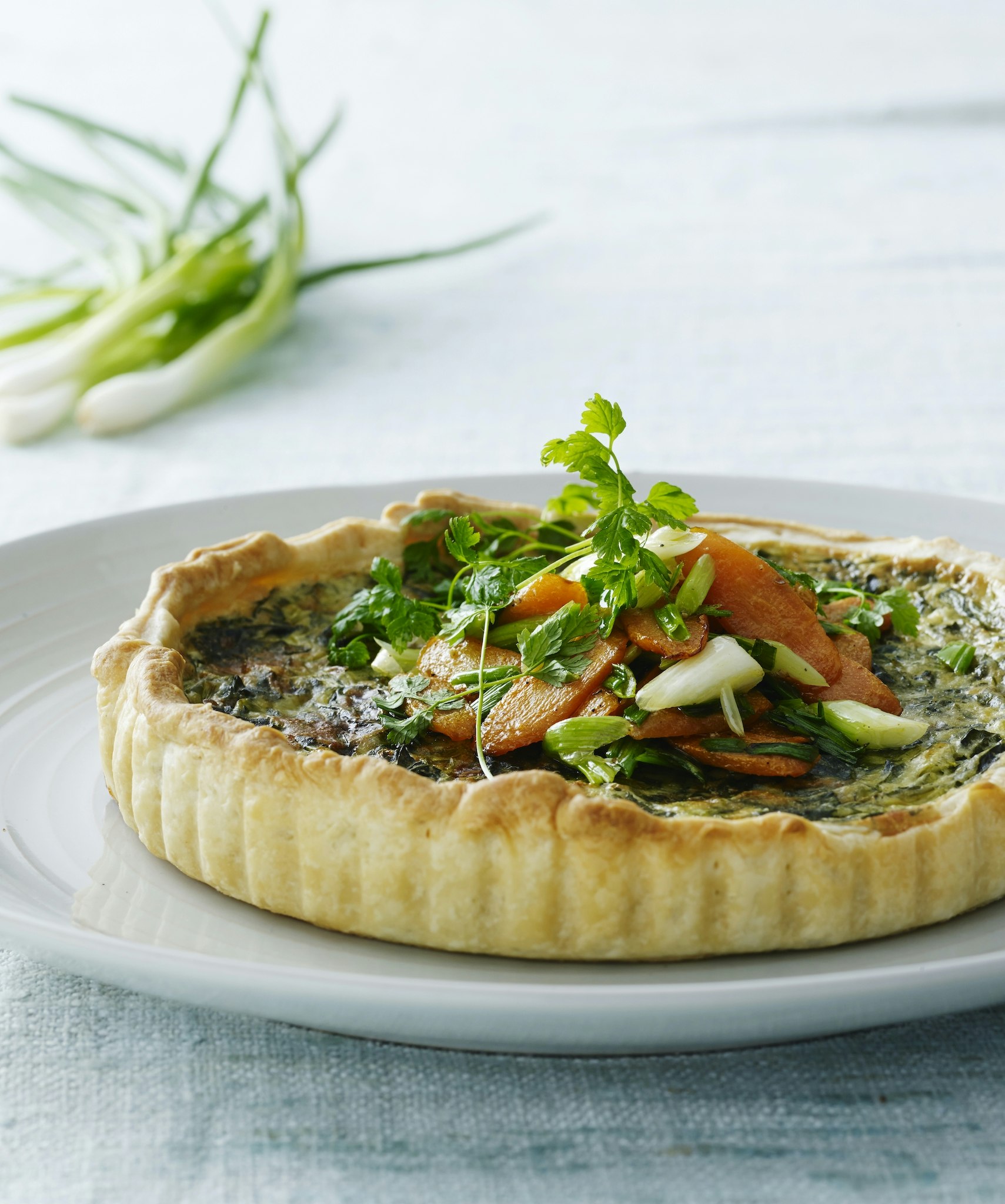Morotspannkaka med fräst spenat