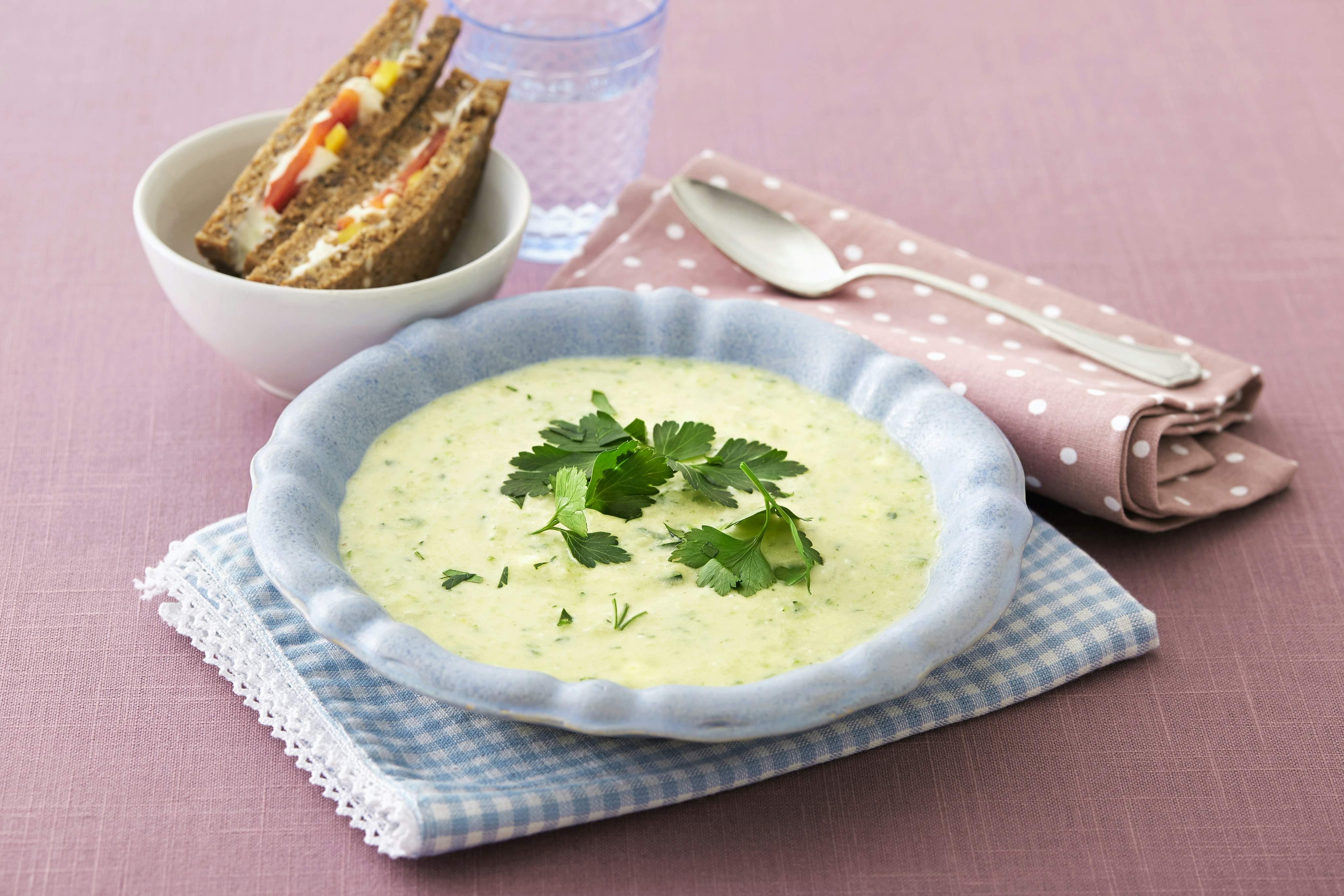 Squashsoppa med purjo och potatis