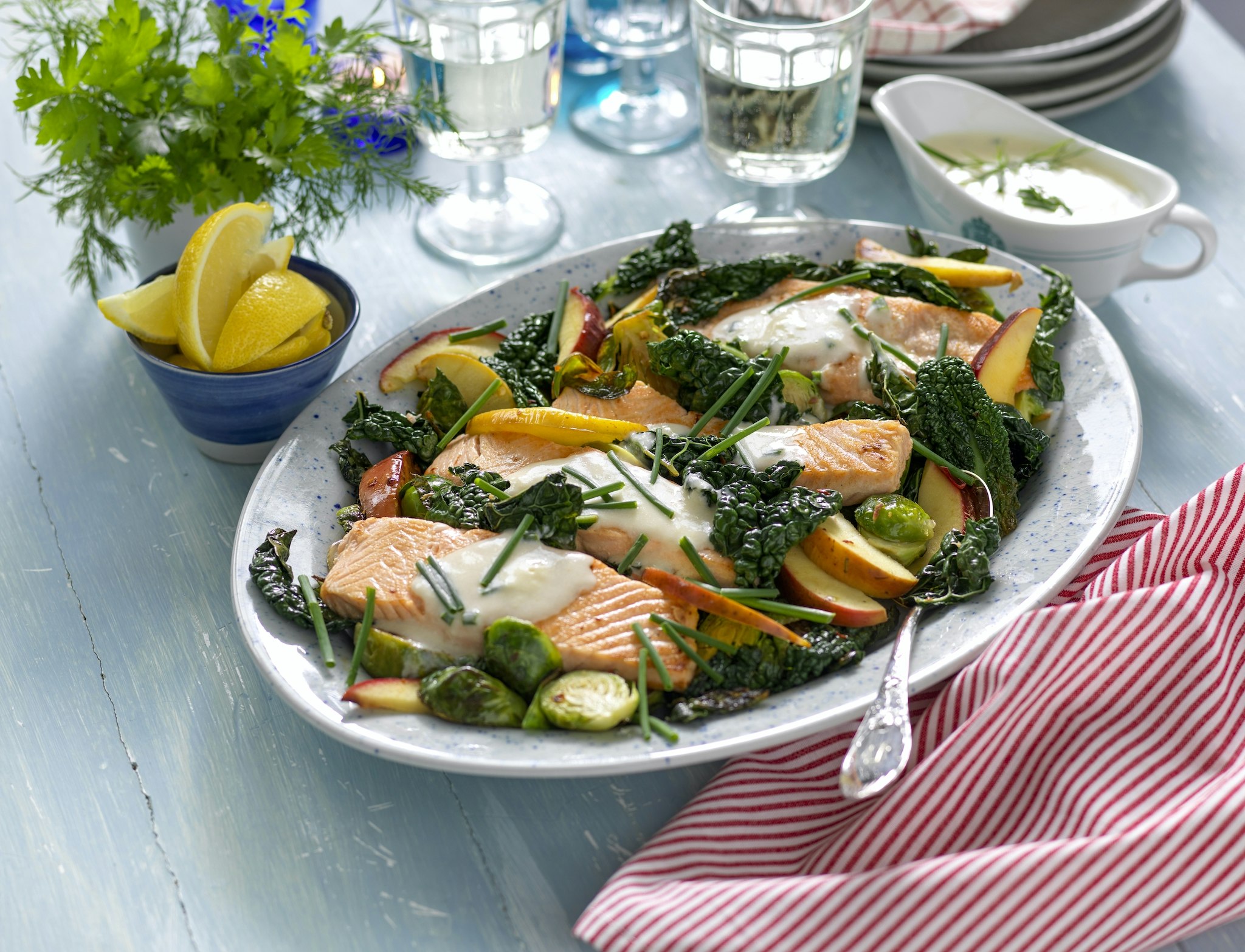 Stekt lax med svart trumpetsvamp